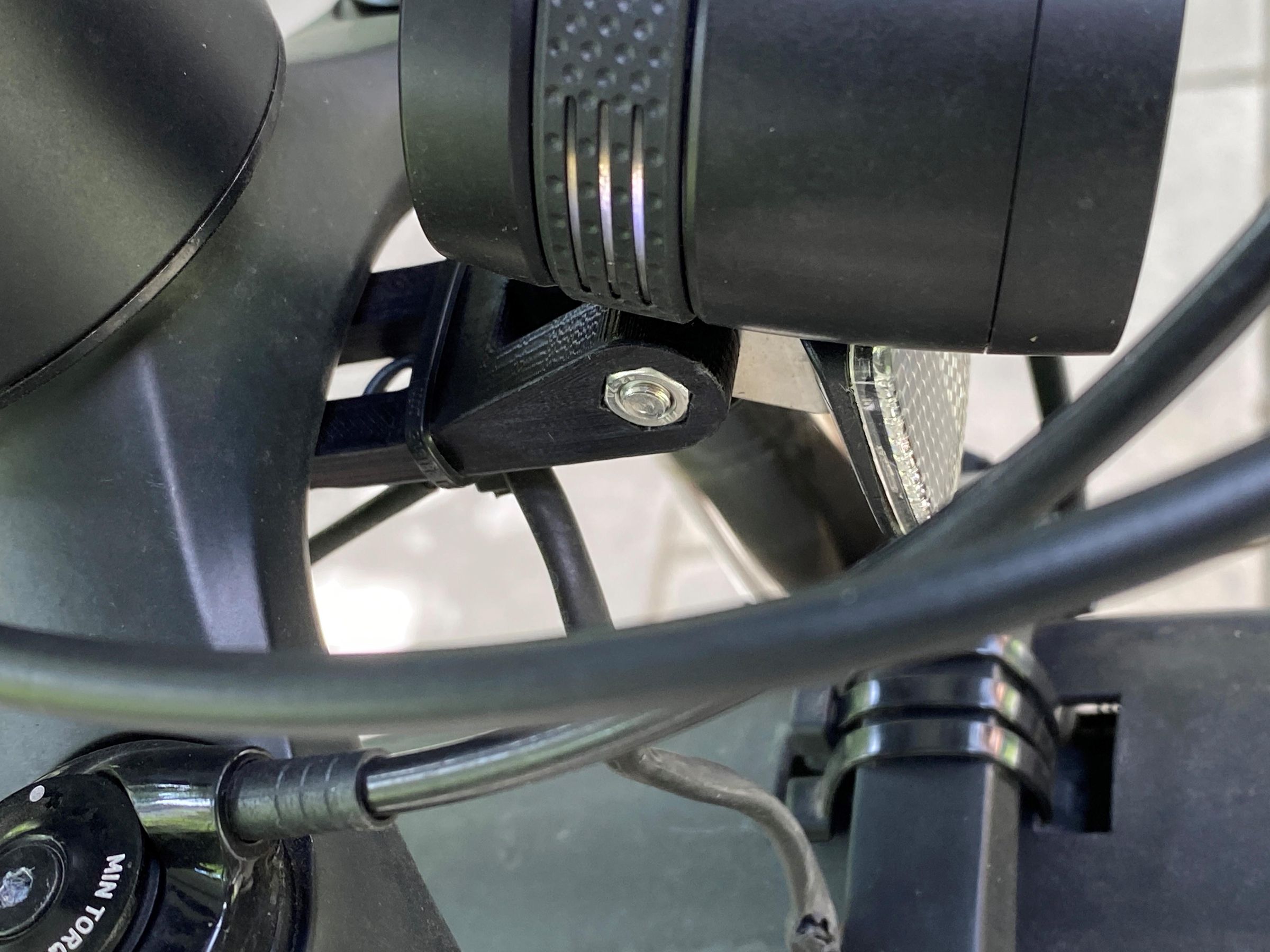 Headlight Mount for Mountain Bike : 3 Steps - Instructables