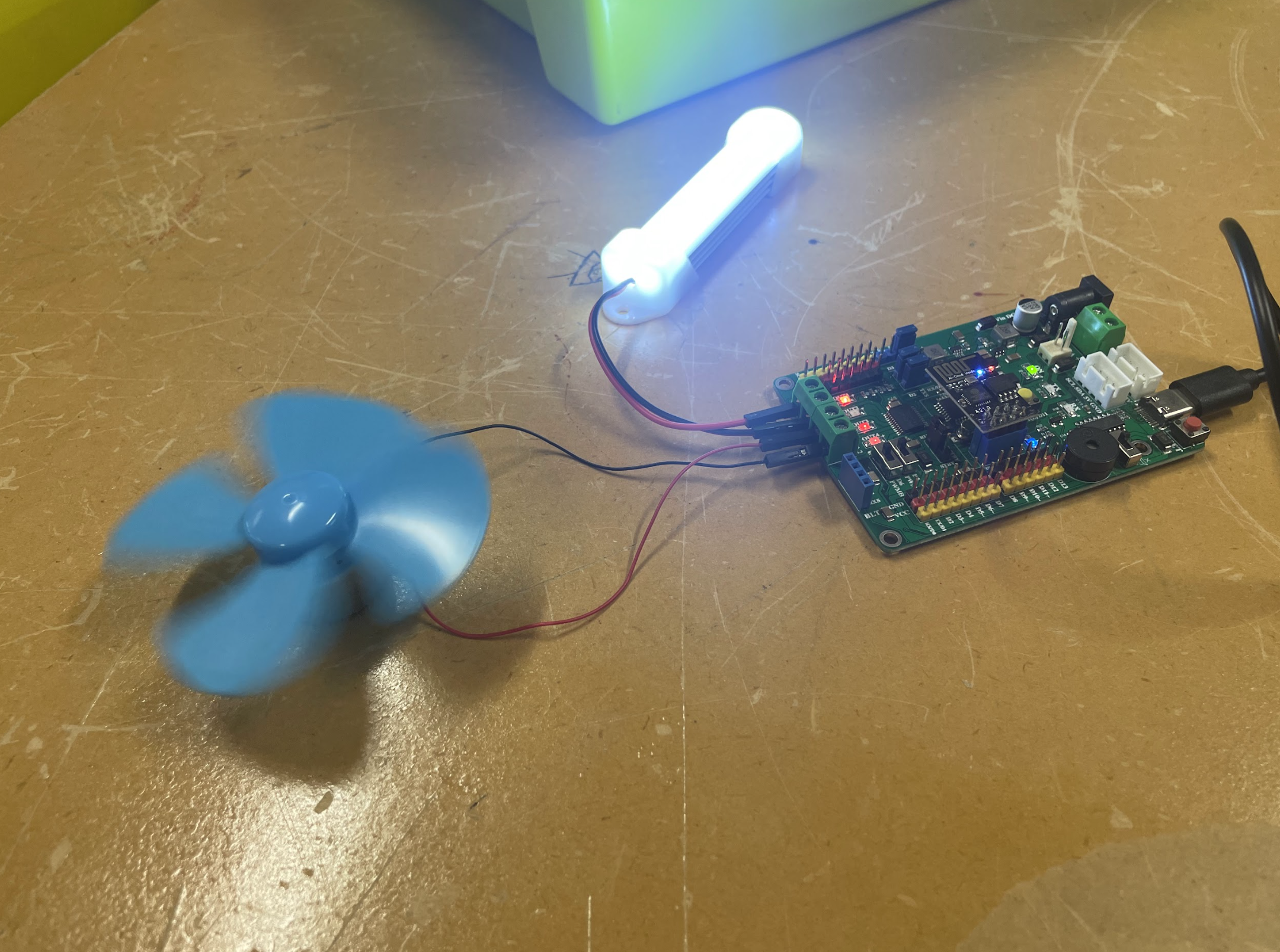 A Remote LED Light With Durian UNO ESP8266 IoT Starter Kit and Blynk ...
