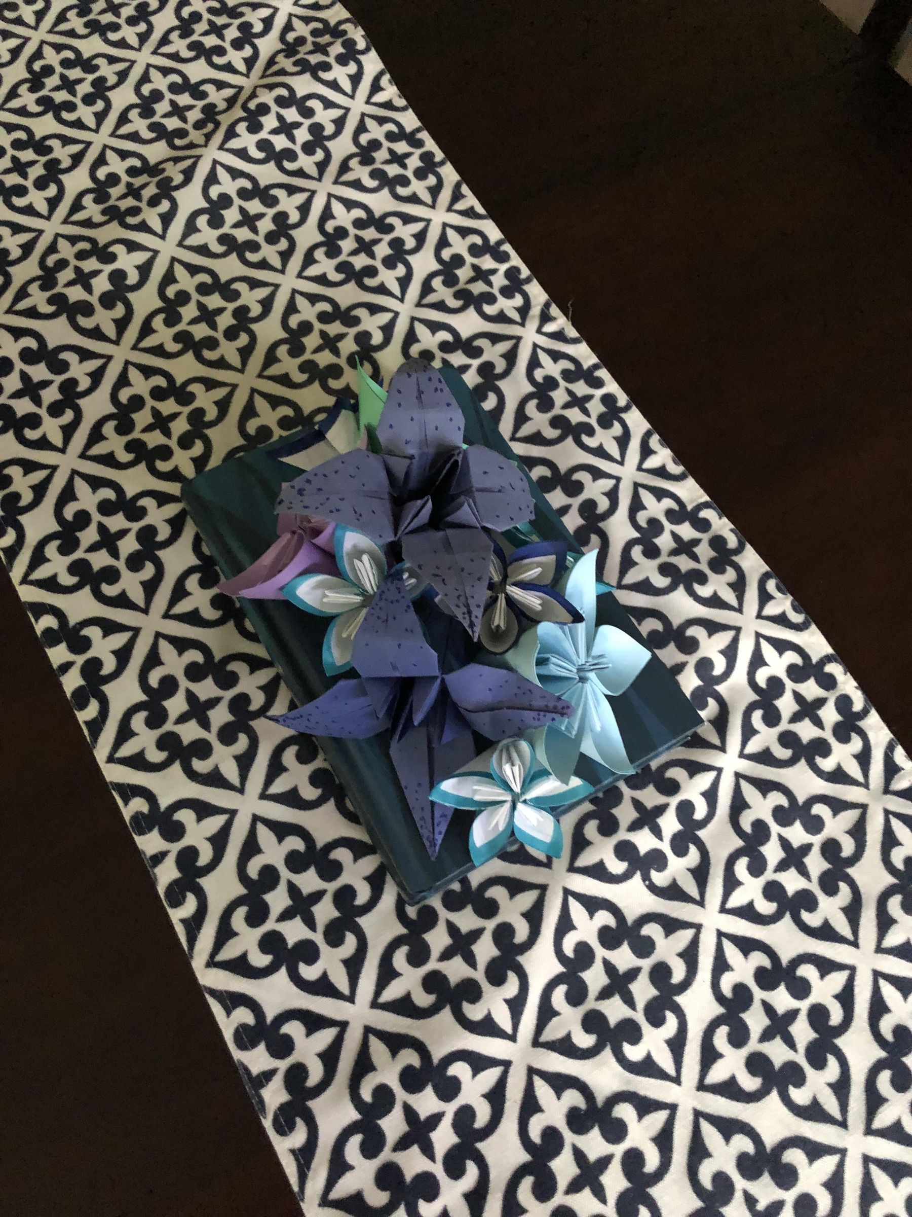 Paper Flower Centerpiece : 12 Steps (with Pictures) - Instructables