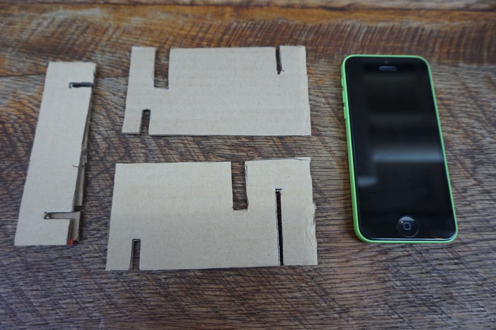 Quick and Cheap IPhone Stand for Stop Motion : 5 Steps - Instructables