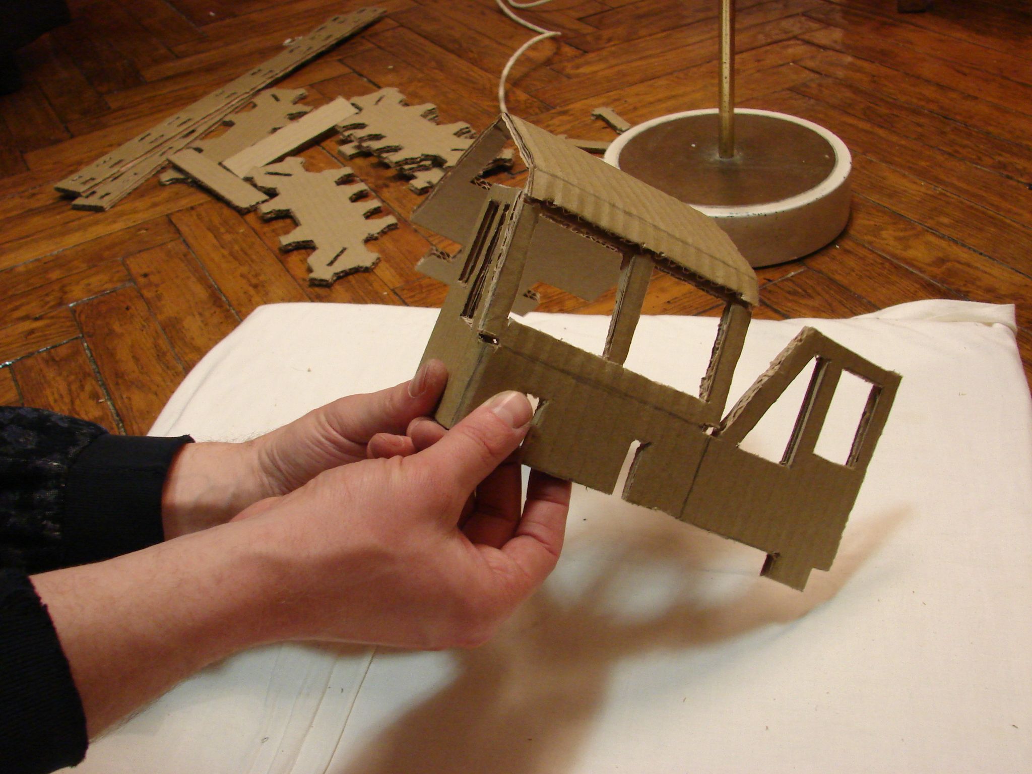 Tractor-cardboarder : 16 Steps (with Pictures) - Instructables