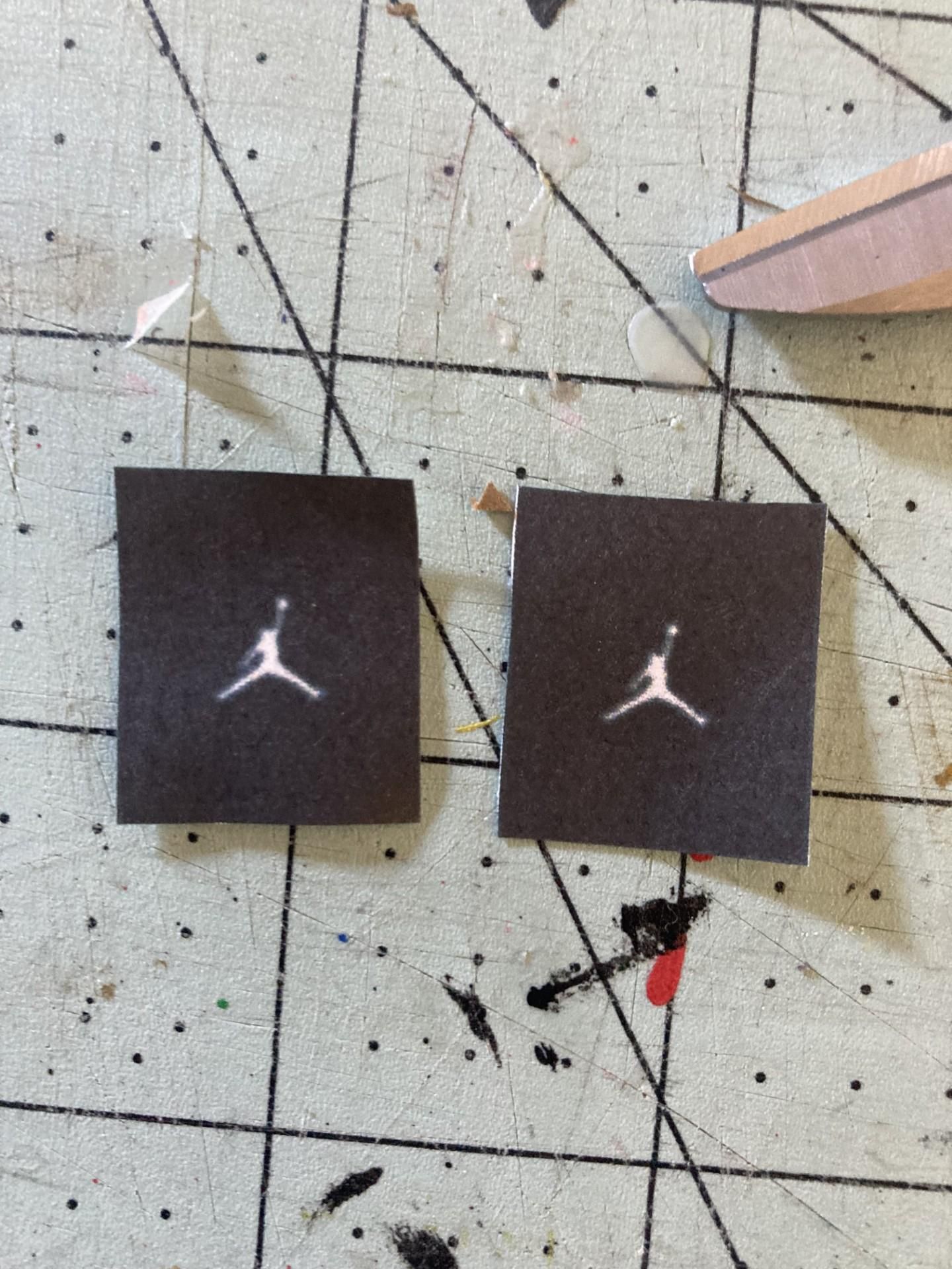 Finger Shoes: Making Mini Air Jordan 1 Lows : 15 Steps - Instructables
