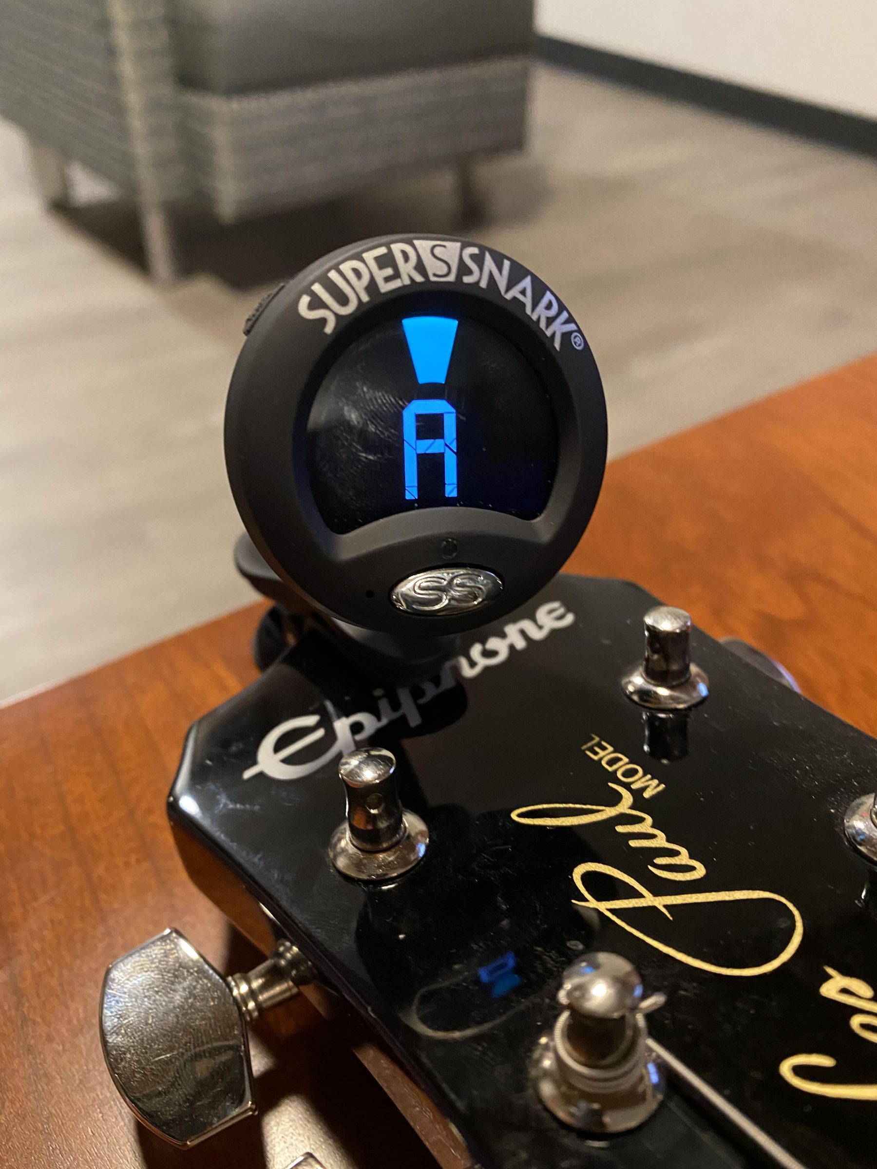 How to Change Guitar Strings : 4 Steps (with Pictures) - Instructables