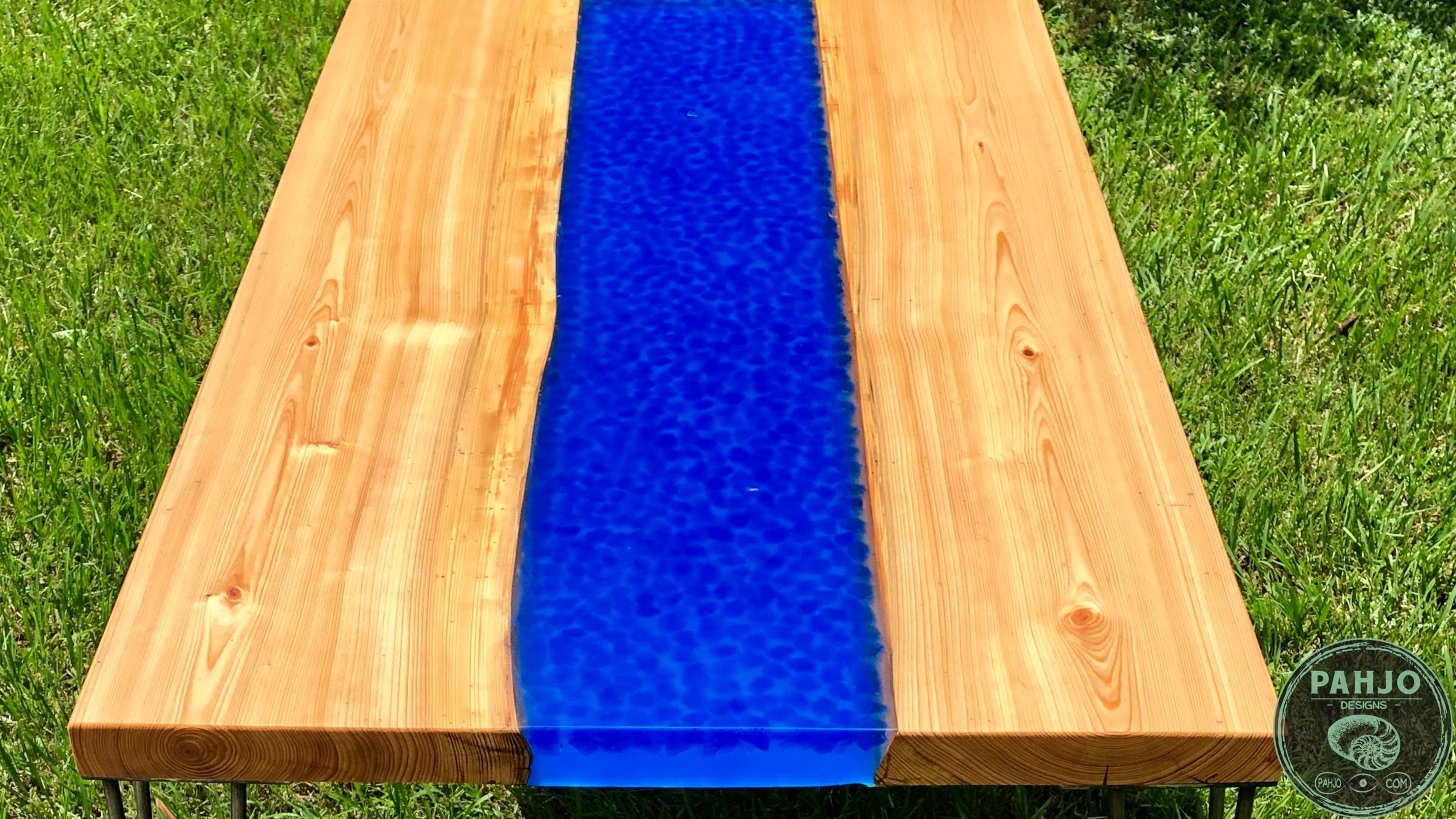 DIY Epoxy River Rock Table That Glows : 24 Steps (with Pictures ...