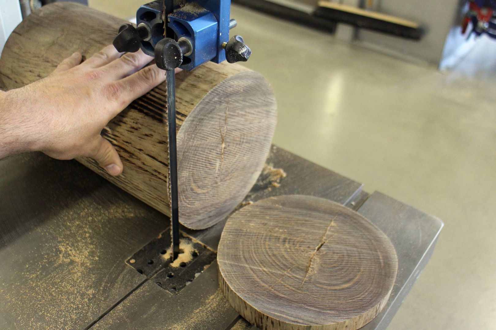 Log Card Box : 36 Steps (with Pictures) - Instructables