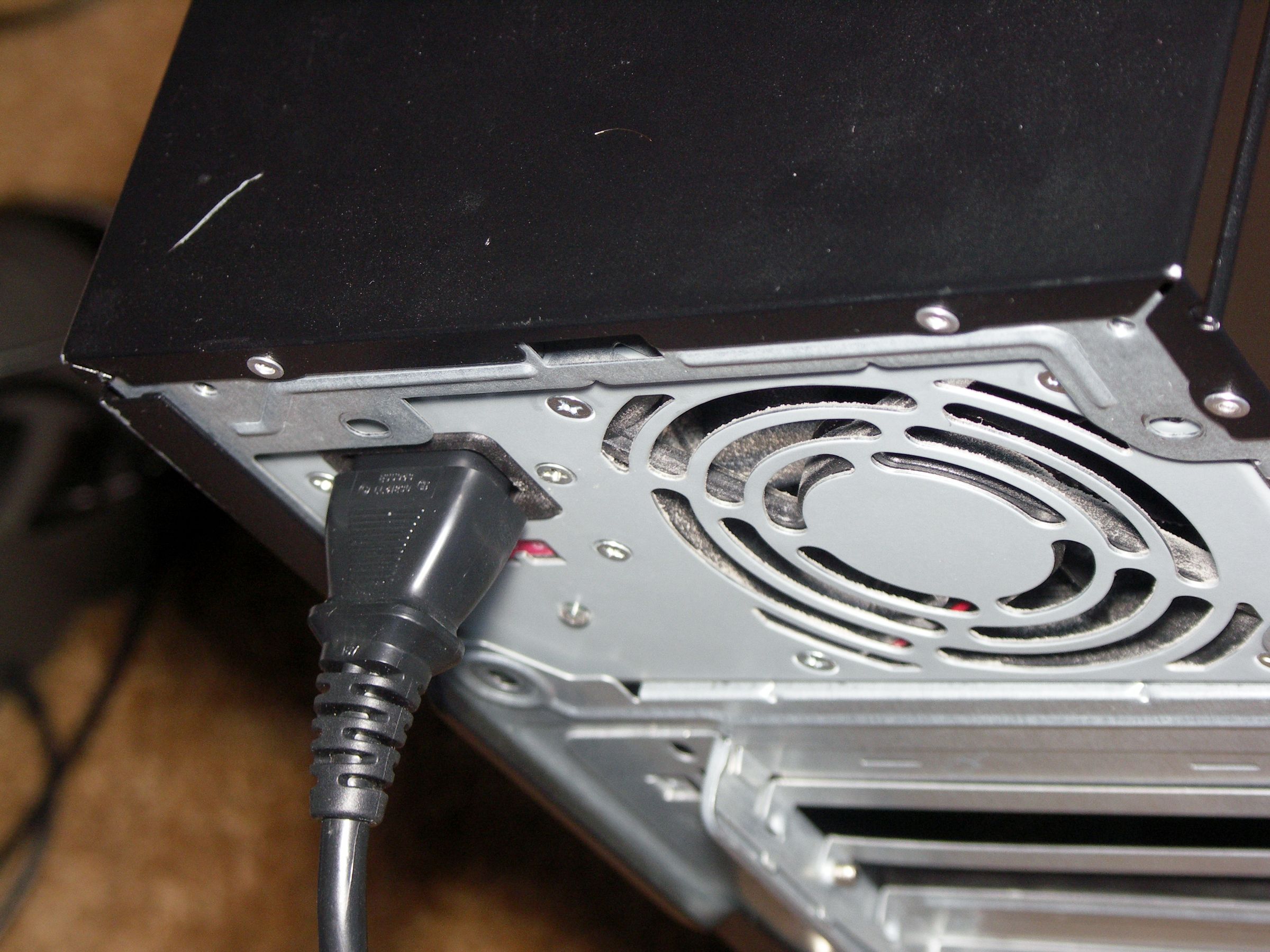 The Extreme Desktop Computer Prank : 5 Steps - Instructables