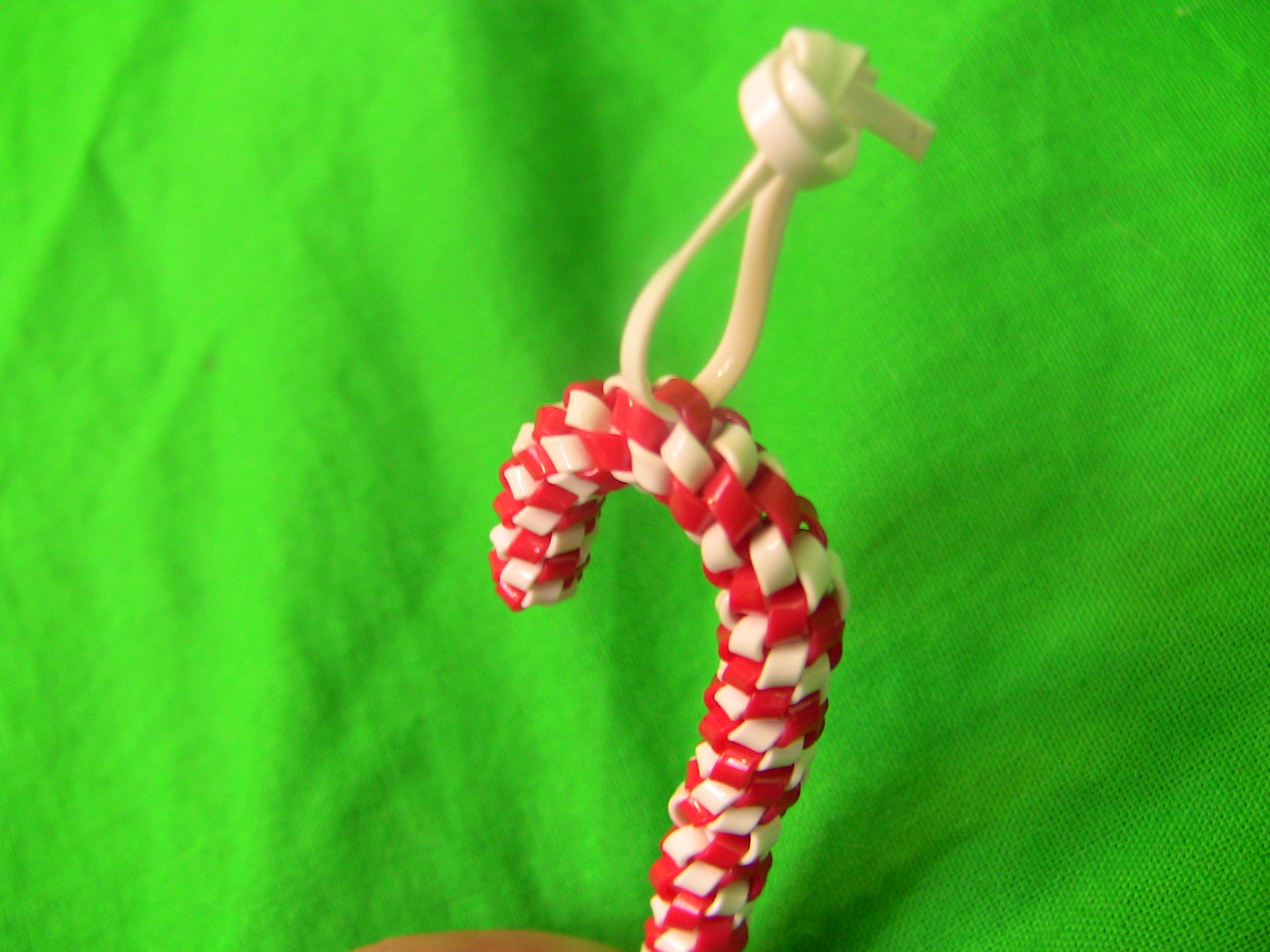 DIY Candy Cane Christmas Ornament : 4 Steps - Instructables