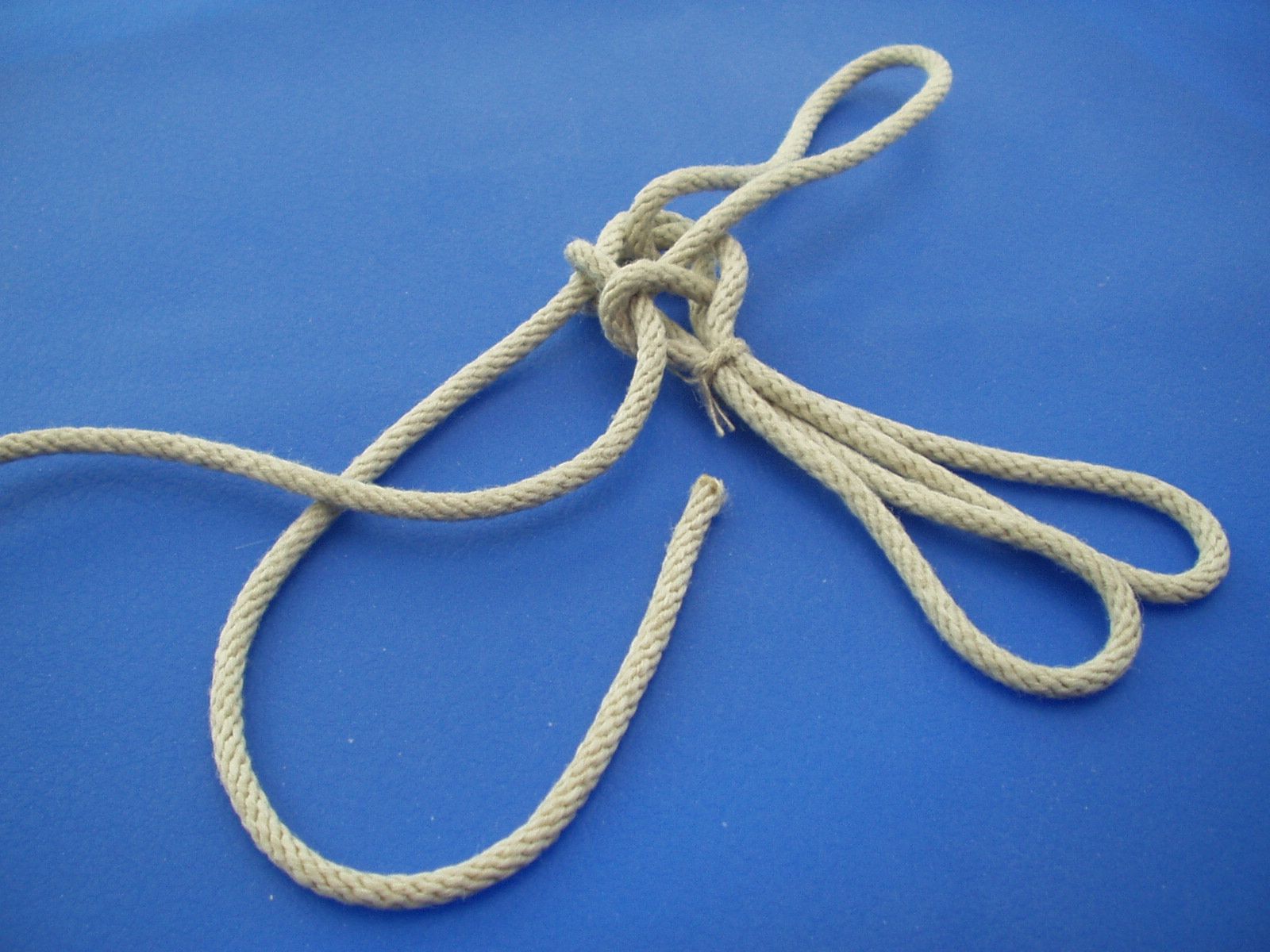Crown and Wall (footrope Knot) Lanyard/zipper Pull : 7 Steps (with ...