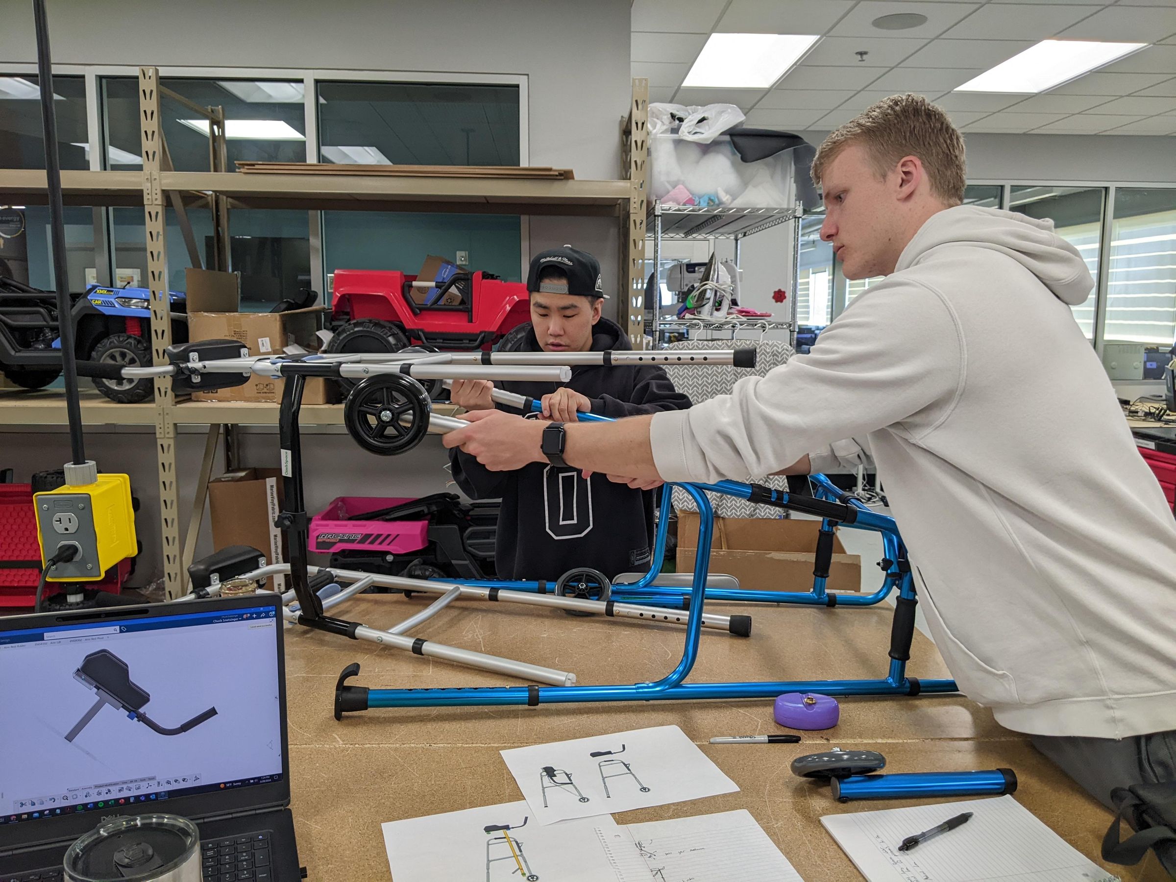 Adaptive Arm-lifting Attachment for a Standard Walker : 6 Steps ...