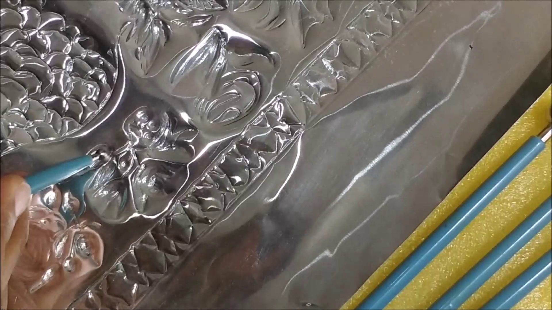 How to Make Embossed Painting|Metal Art : 4 Steps - Instructables