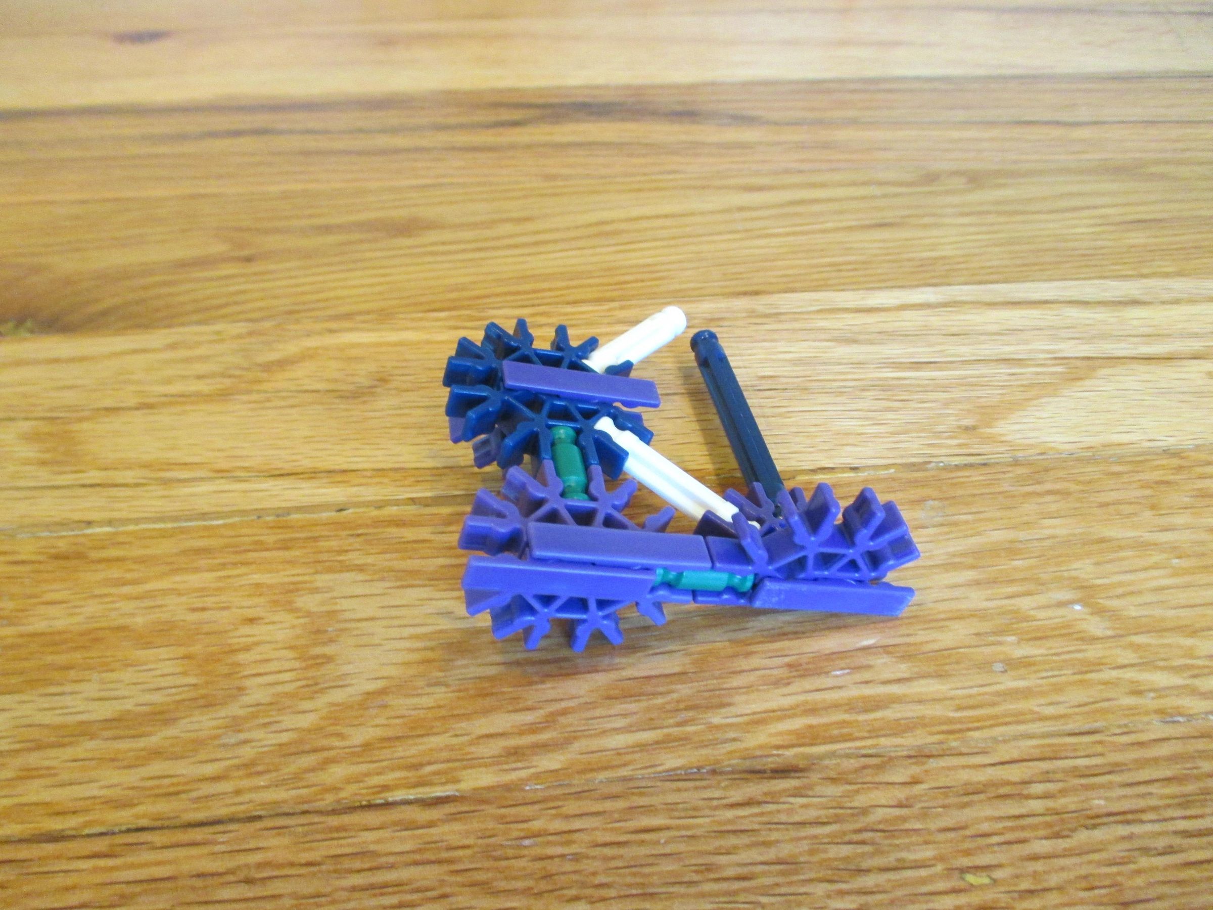 Rollercoaster Push Lift: a K'nex Ball Machine Lift : 8 Steps ...