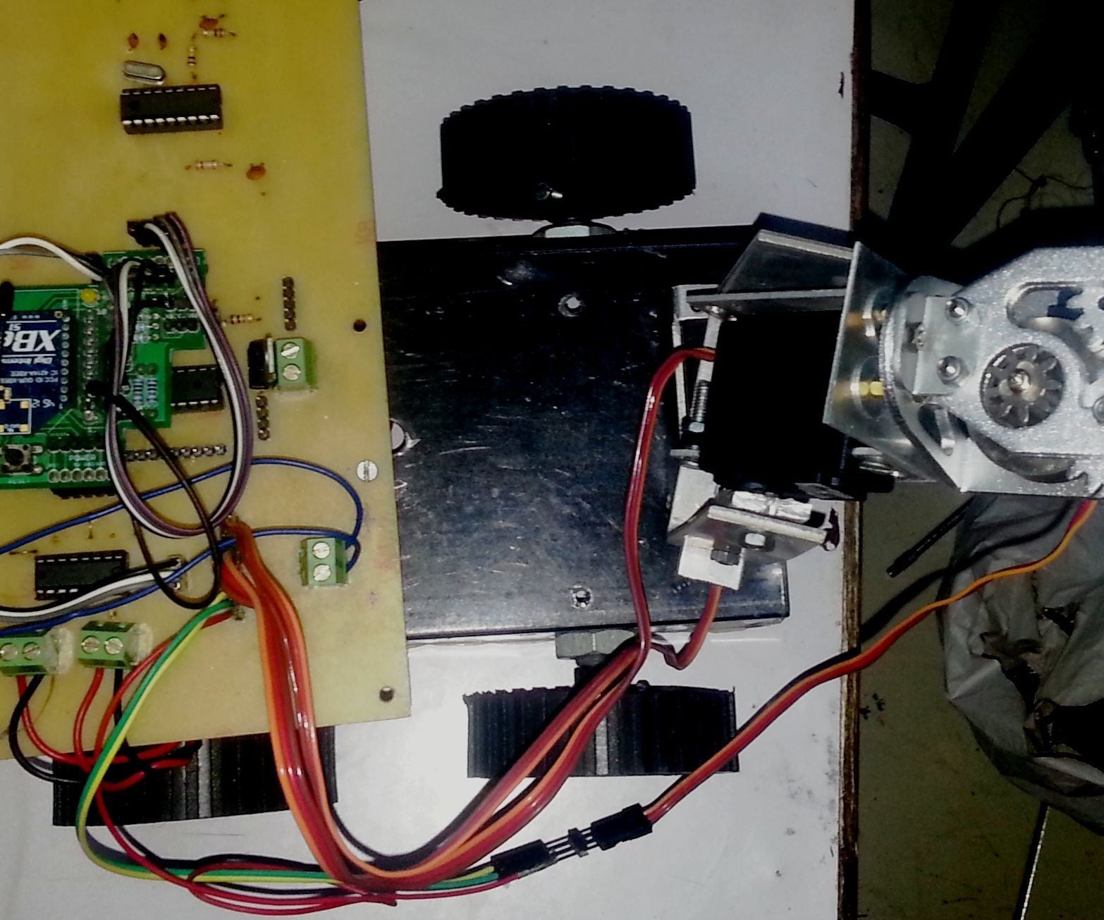 Accelerometer Controlled Robot (pickup and Place) : 6 Steps - Instructables