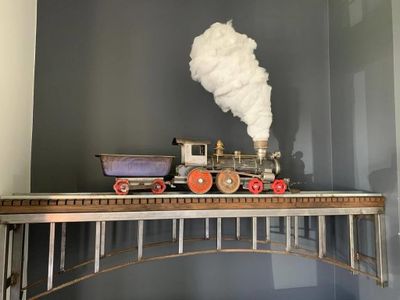 My ‘Light’ Engine Locomotive – a Unique Scrap Metal Train Lamp & Bridge ...