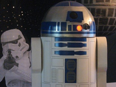 Full Size R2D2 on a Budget : 9 Steps (with Pictures) - Instructables