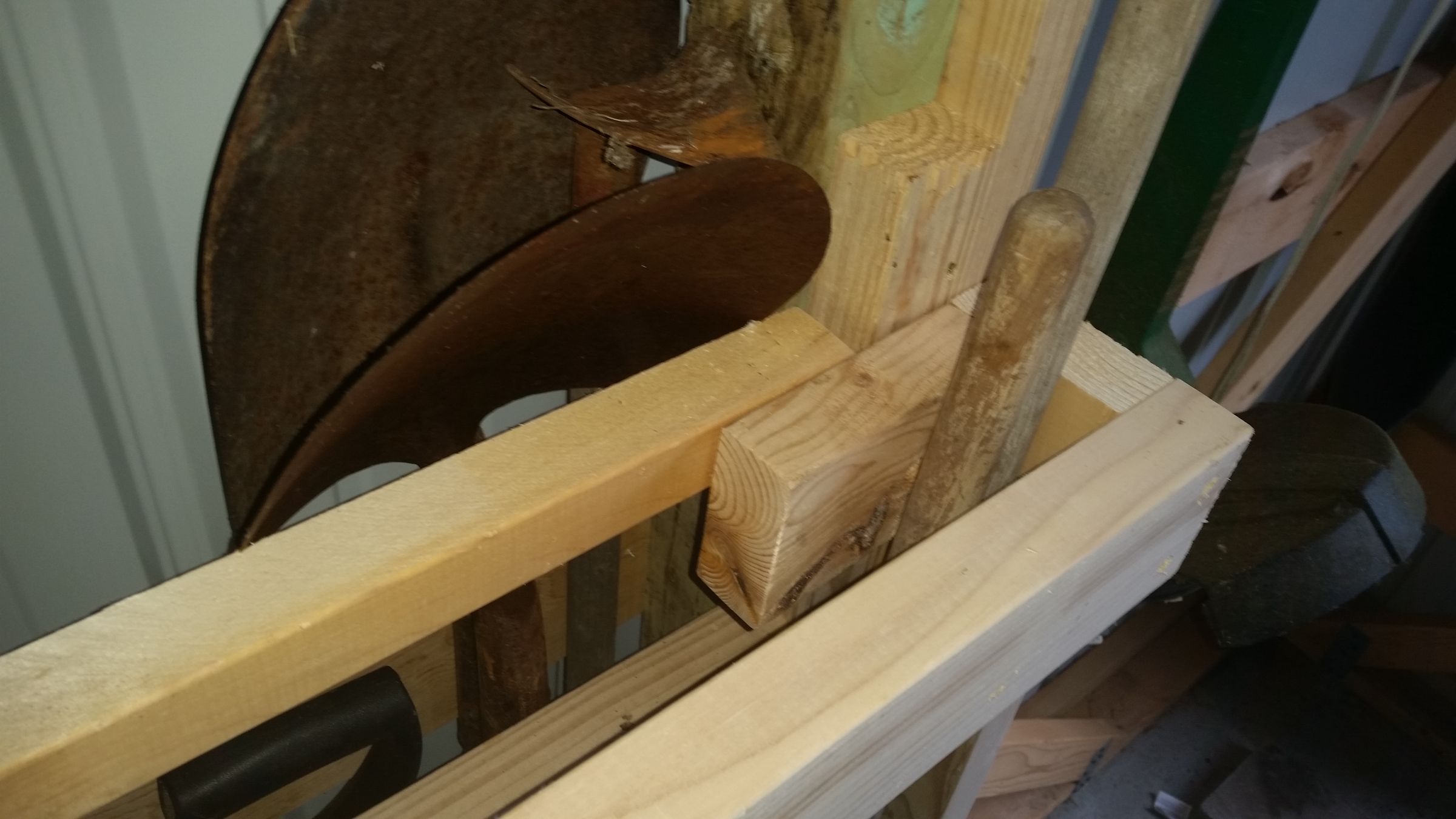 Long Handled Swinging Tool Rack : 7 Steps (with Pictures) - Instructables