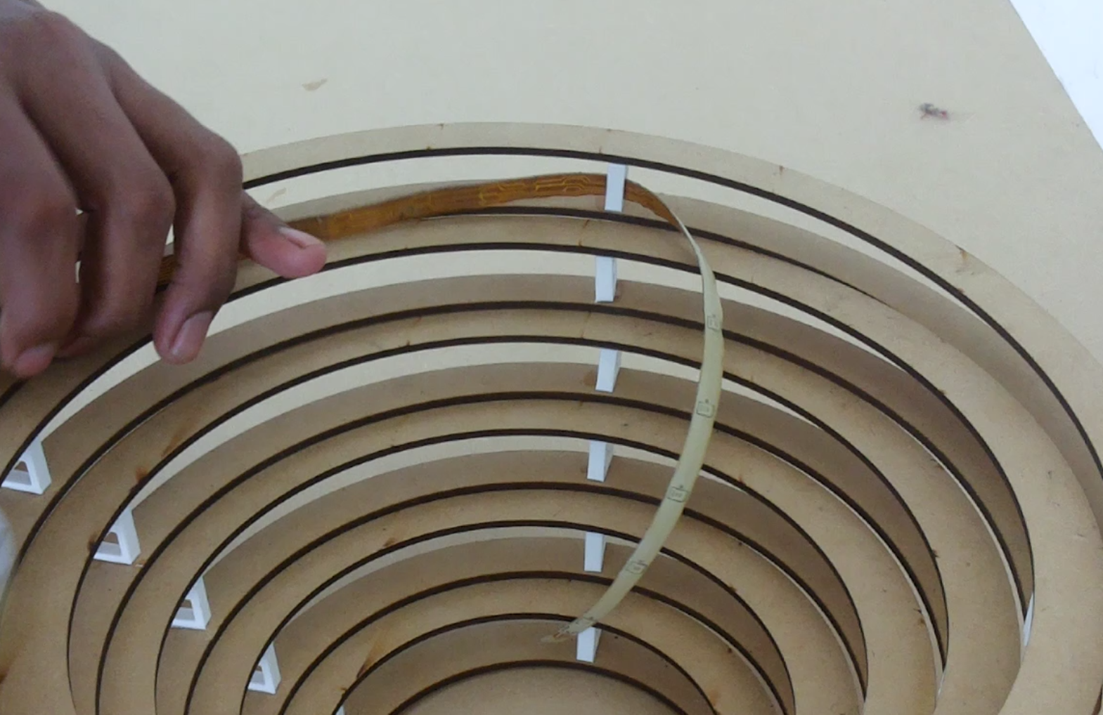 Spiral Table Lamp : 8 Steps (with Pictures) - Instructables