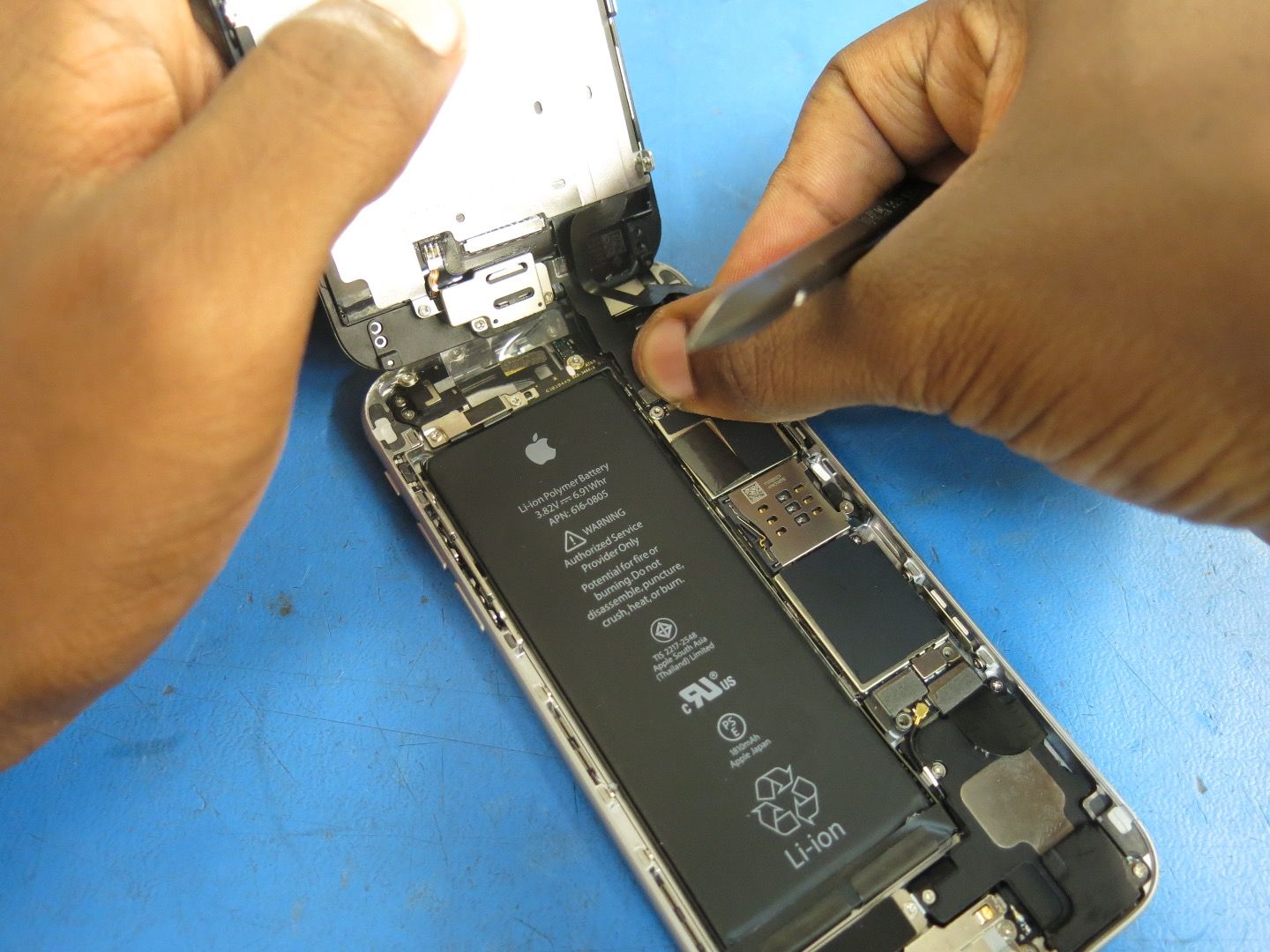 IPhone 6 Rear Camera Replacement : 18 Steps - Instructables