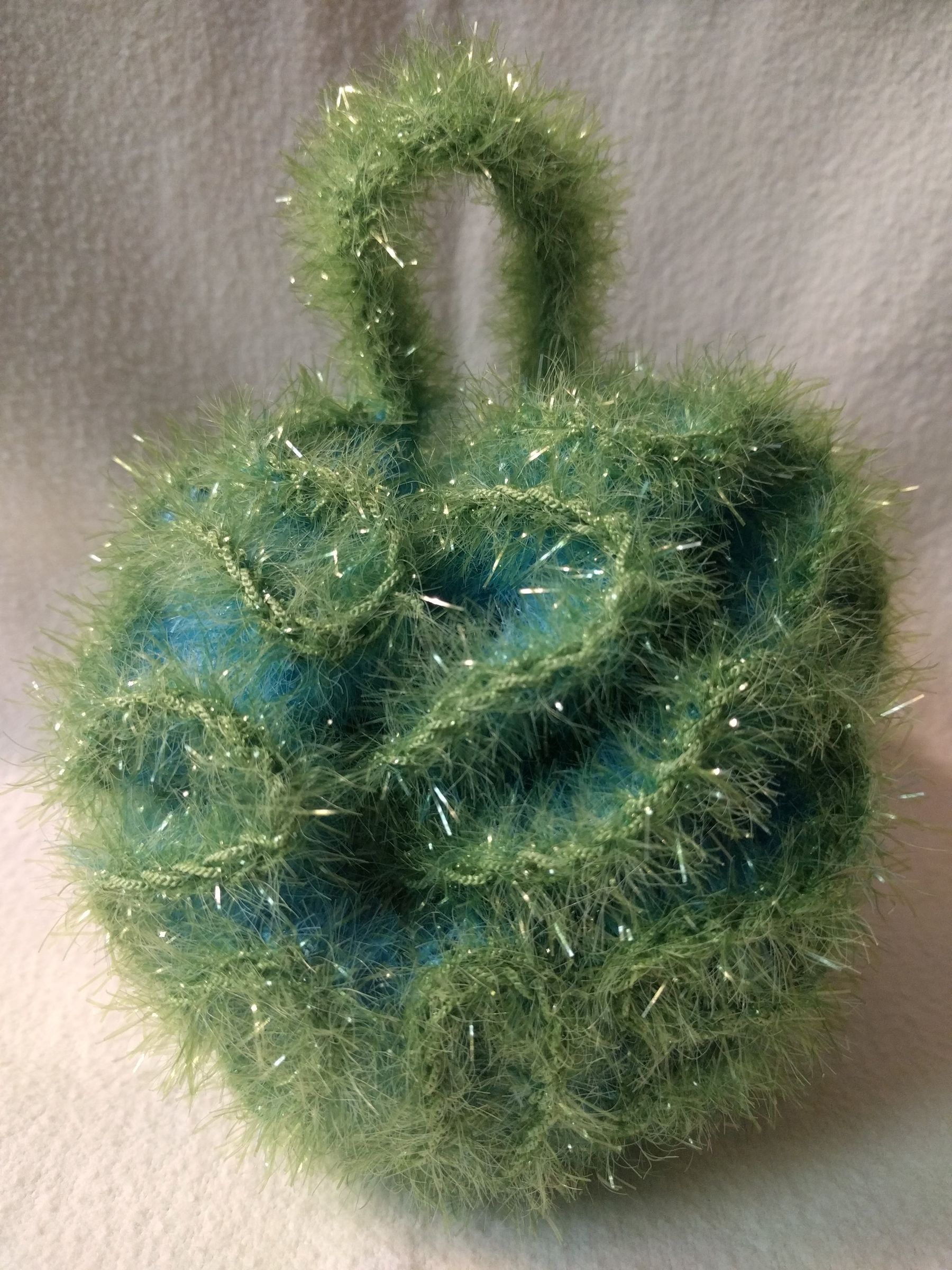 Sparkly Bath Scrubby : 7 Steps (with Pictures) - Instructables
