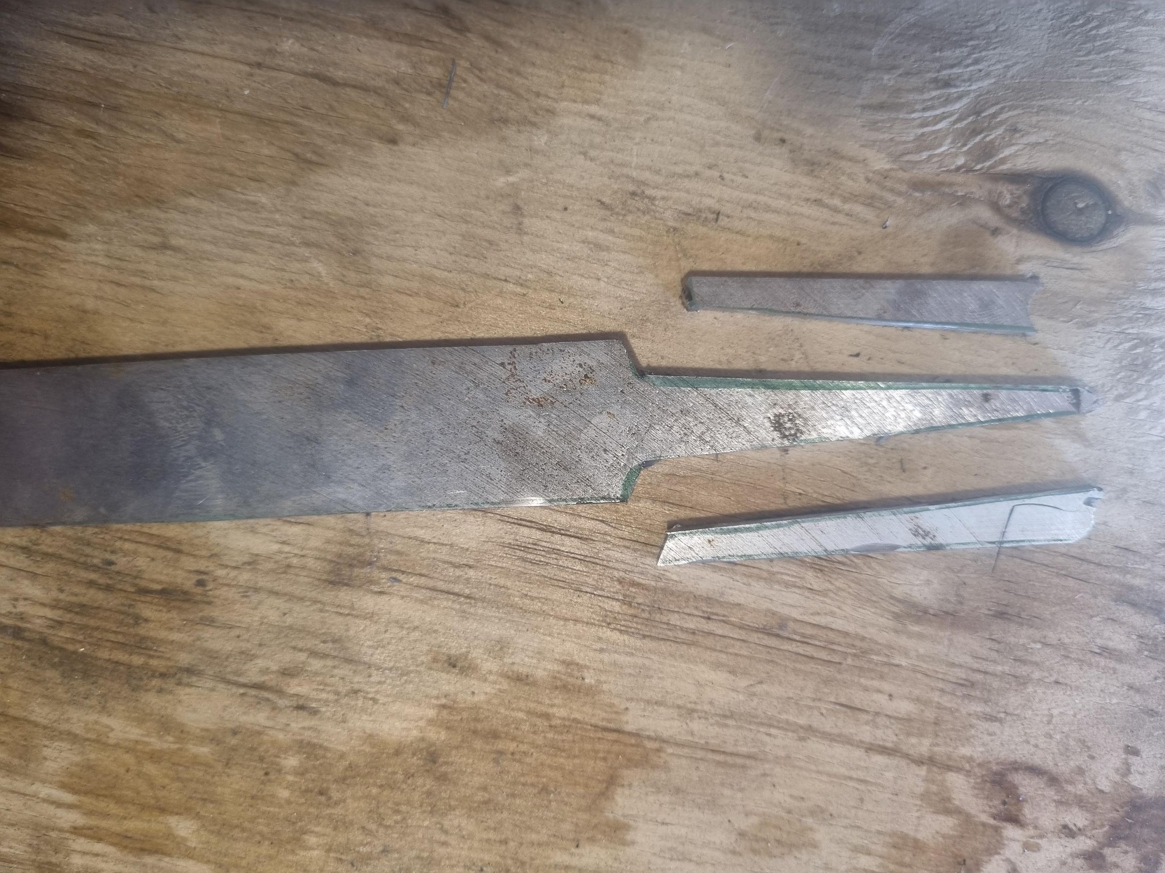 Saw Blade Parting Tool : 5 Steps - Instructables