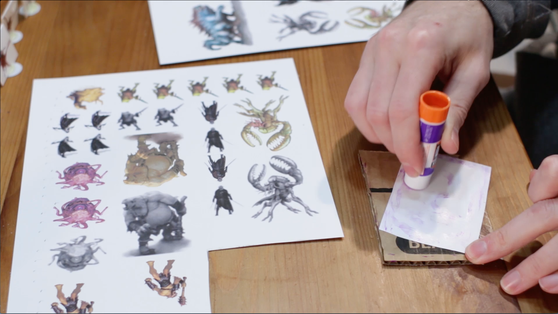 Dungeons and Dragons Paper Miniatures (Pathfinder, Warhammer, Etc ...