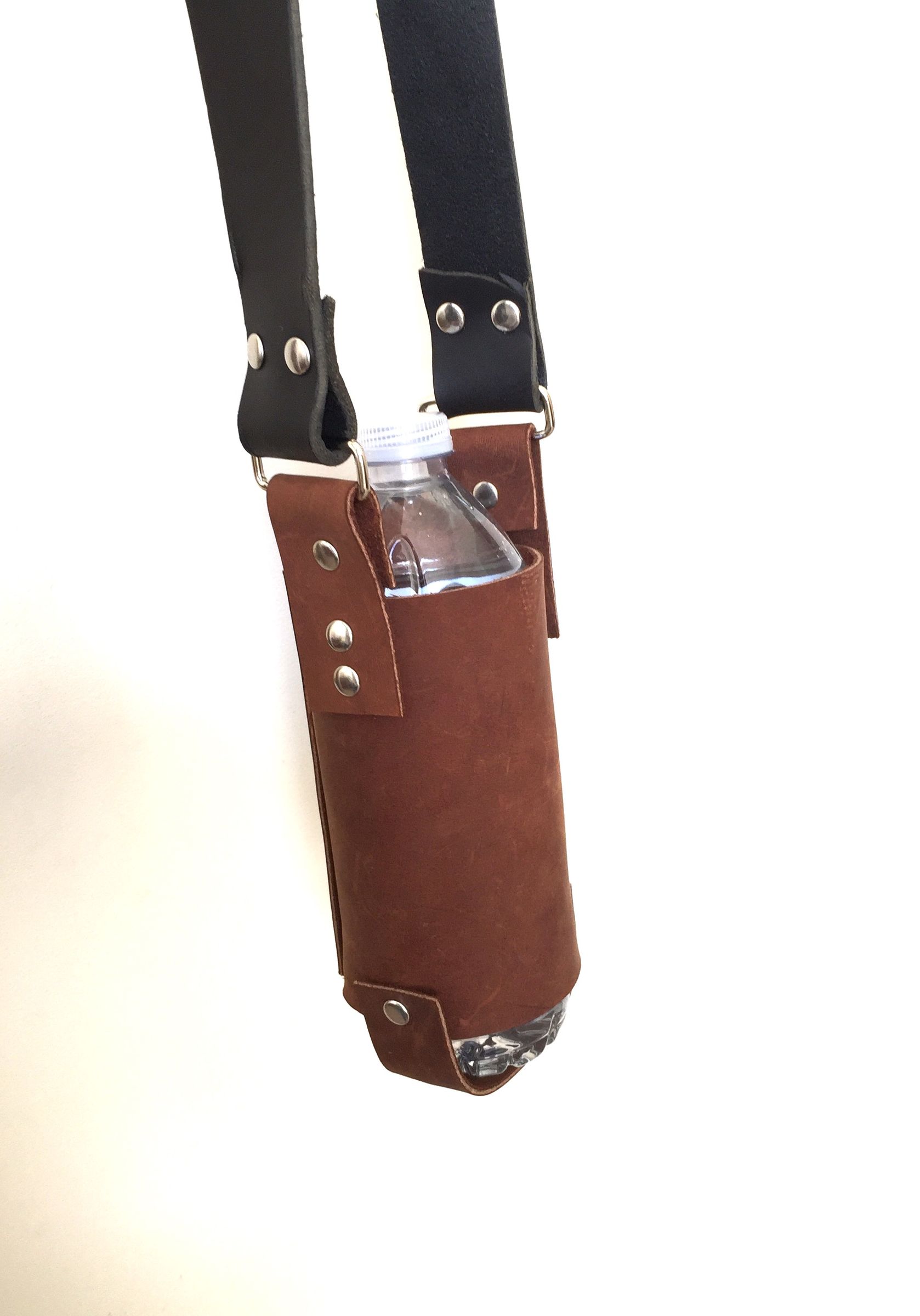 How to Make a Leather Water Bottle Holder / Holster : 5 Steps (with ...