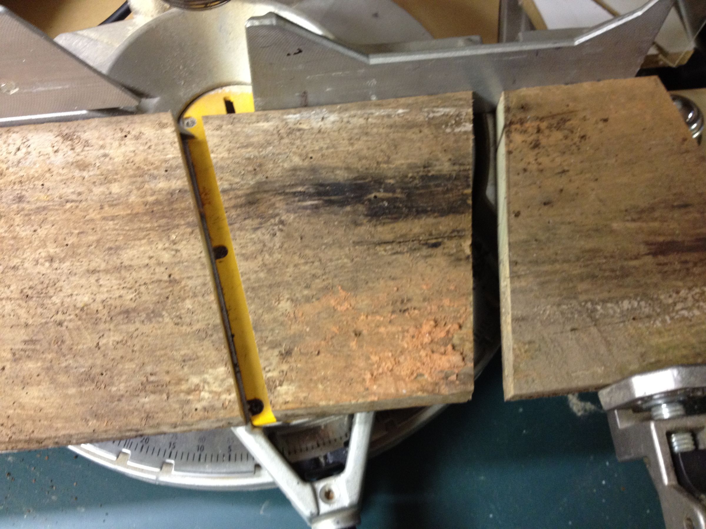 Making Carpenter Bee Traps : 6 Steps (with Pictures) - Instructables