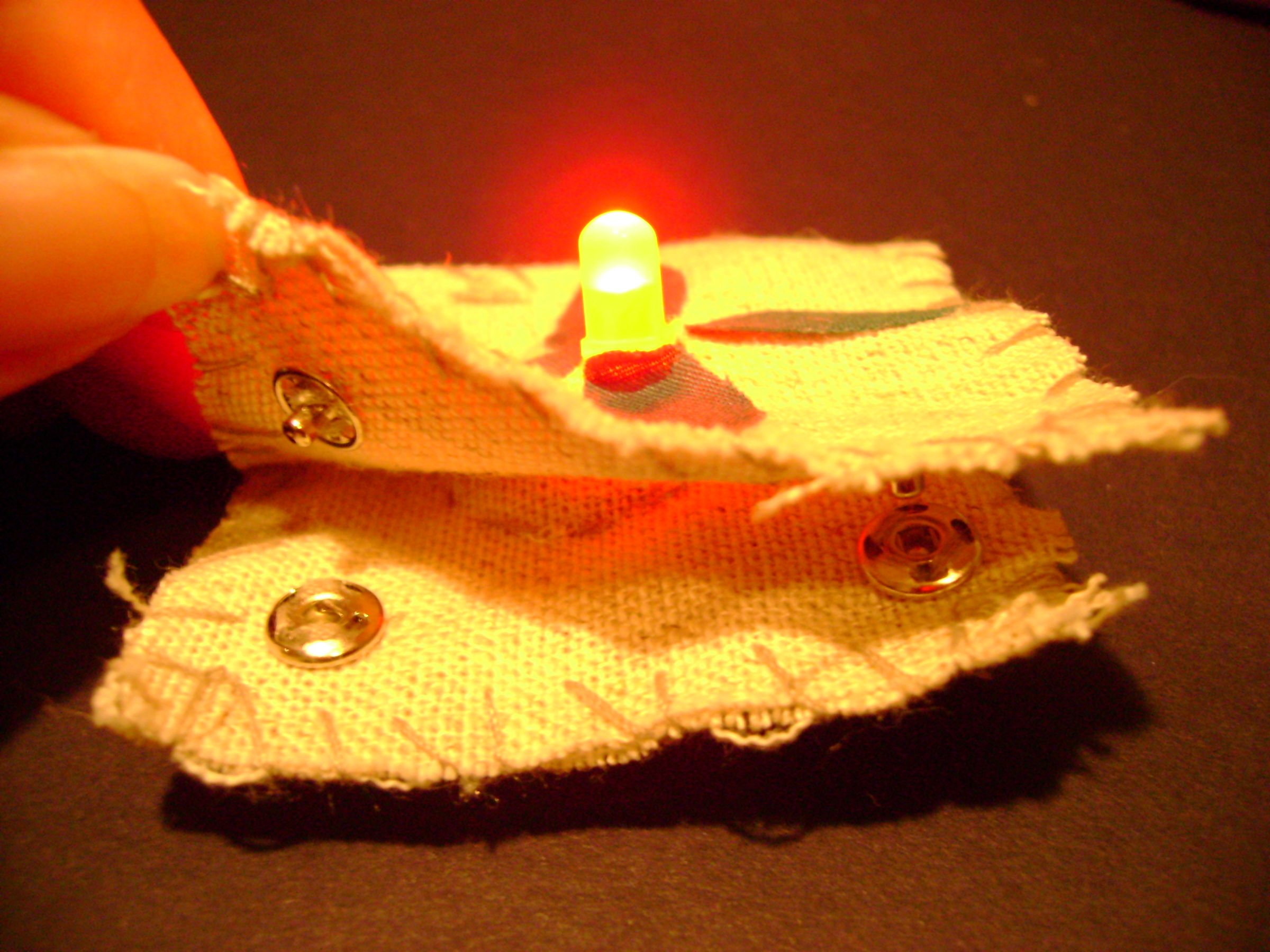 RGB LED Brooch : 7 Steps (with Pictures) - Instructables