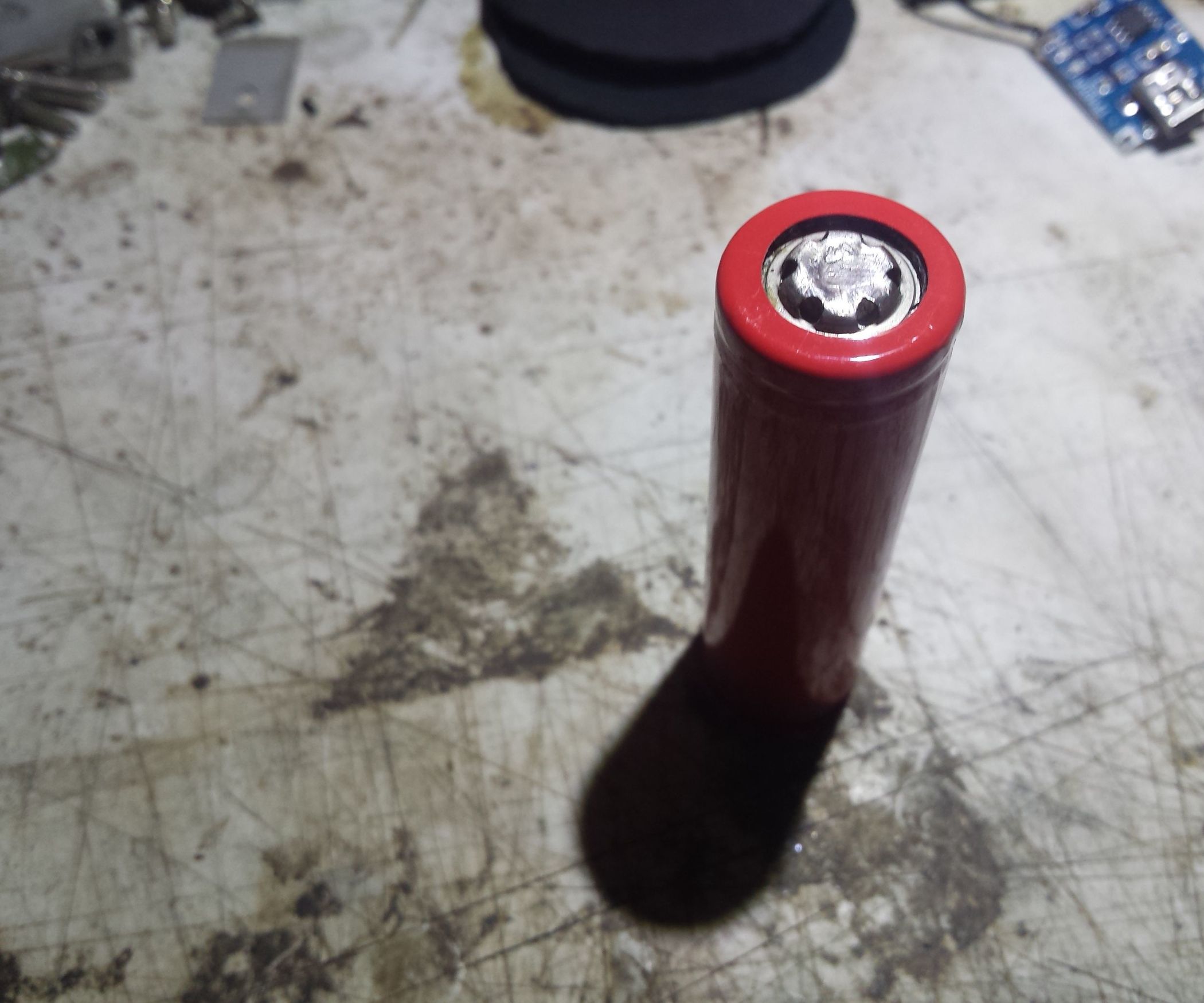 Rewrapping 18650 Batteries : 5 Steps (with Pictures) - Instructables