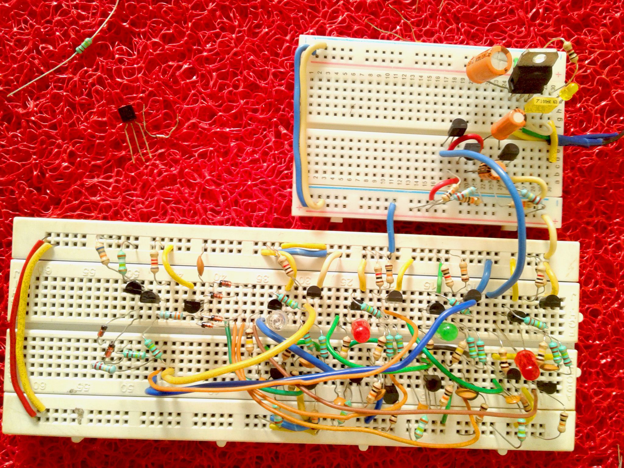 BCD Counter Using Discrete TRANSISTORS : 16 Steps - Instructables