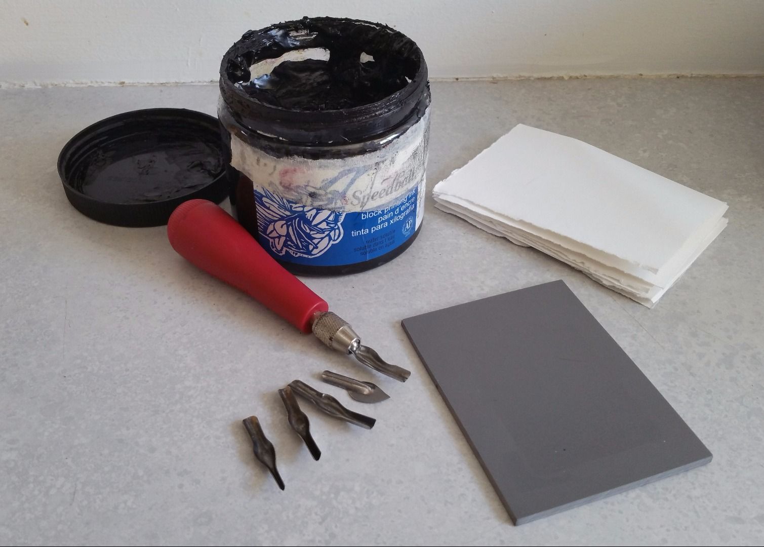 Black-and-white Linoleum Print : 8 Steps - Instructables