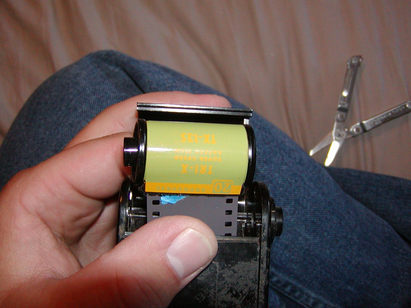 How to Use a 35mm Film Bulk Loader : 5 Steps - Instructables