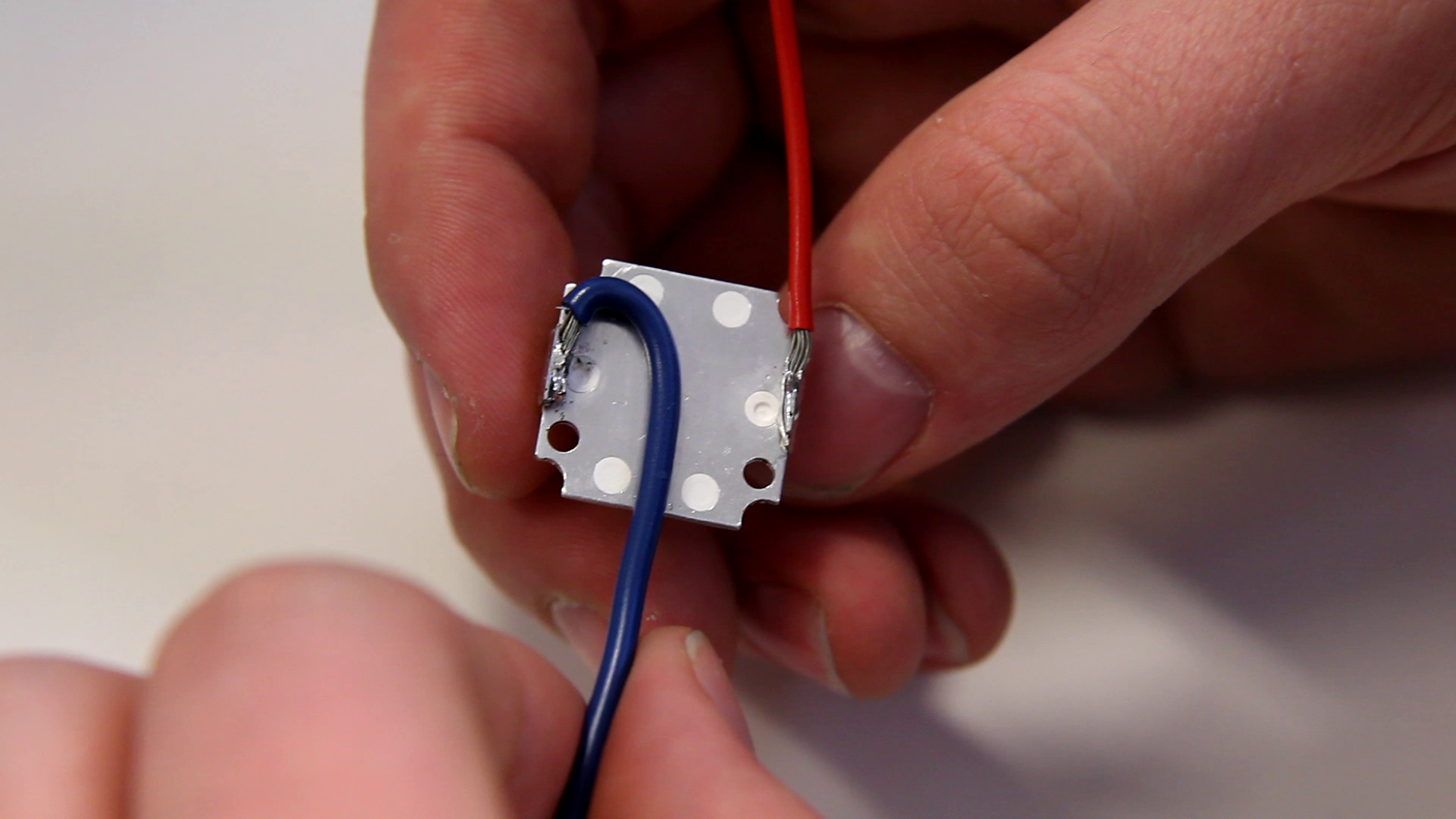 "Worlds Simplest" Neuralizer-build (Men in Black Memory Eraser) : 10 ...