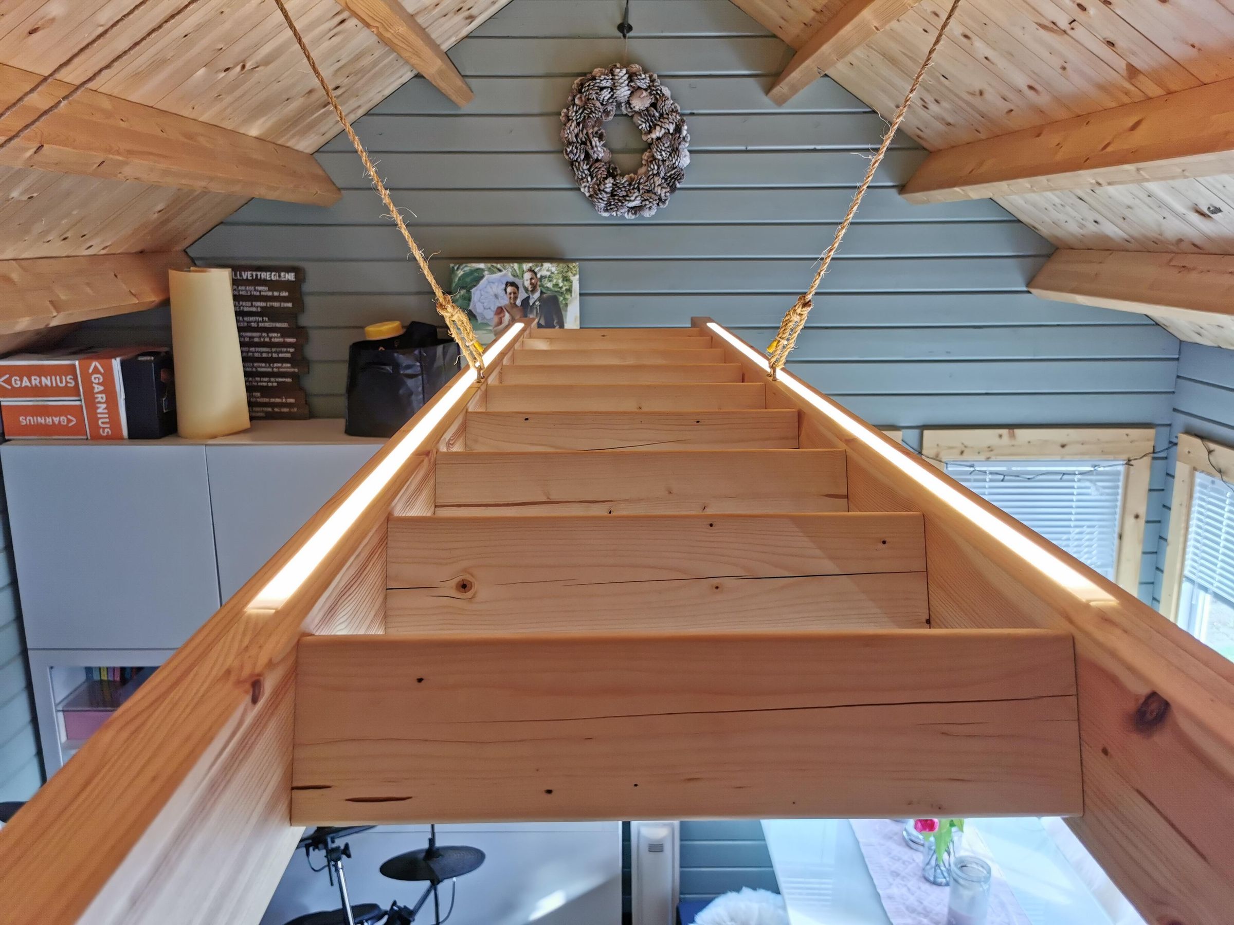 Levitating Ladder Lamp : 7 Steps (with Pictures) - Instructables