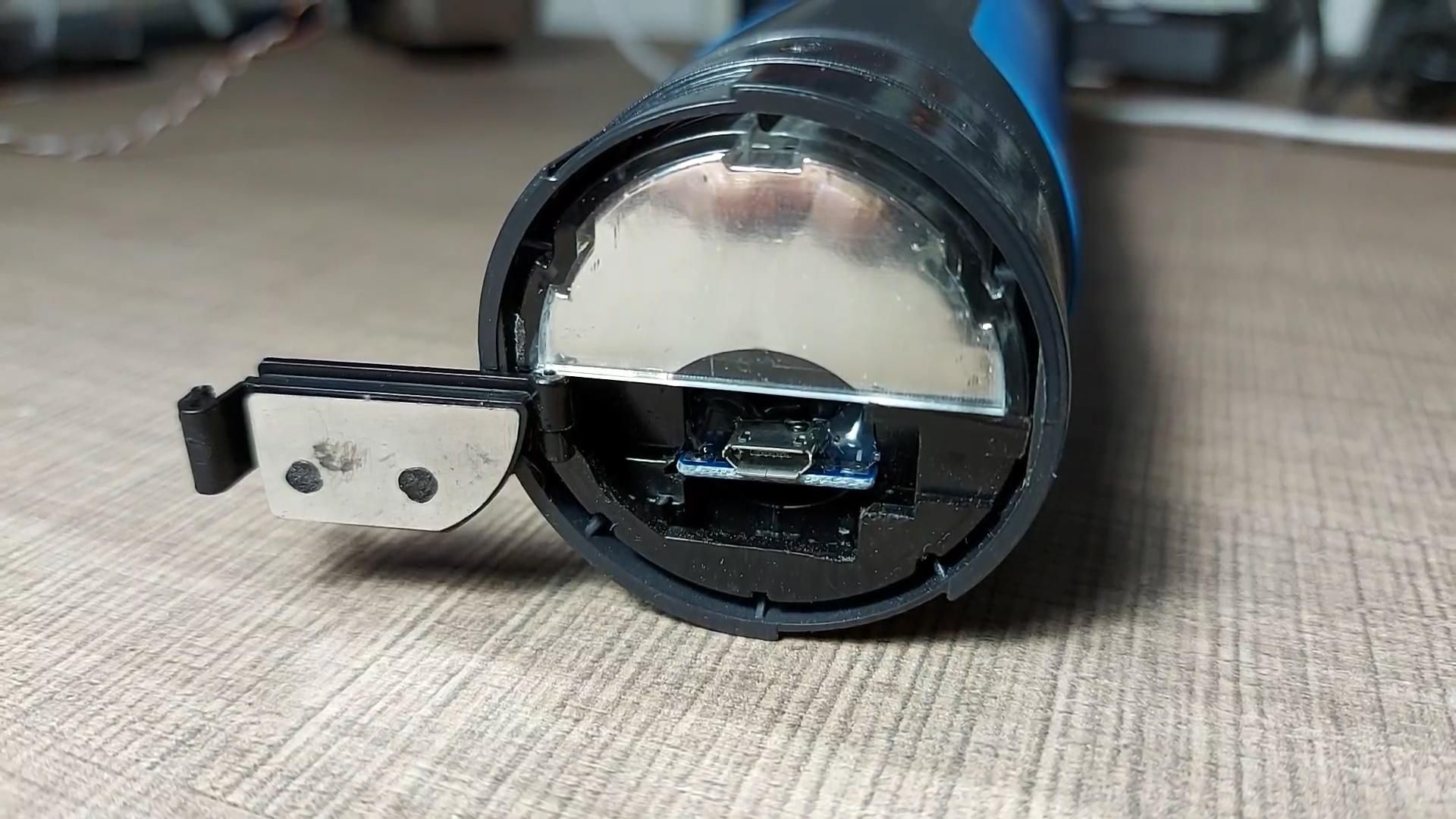 Convert a Flashlight From AA to Lithium Batteries : 7 Steps (with Pictures) - Instructables