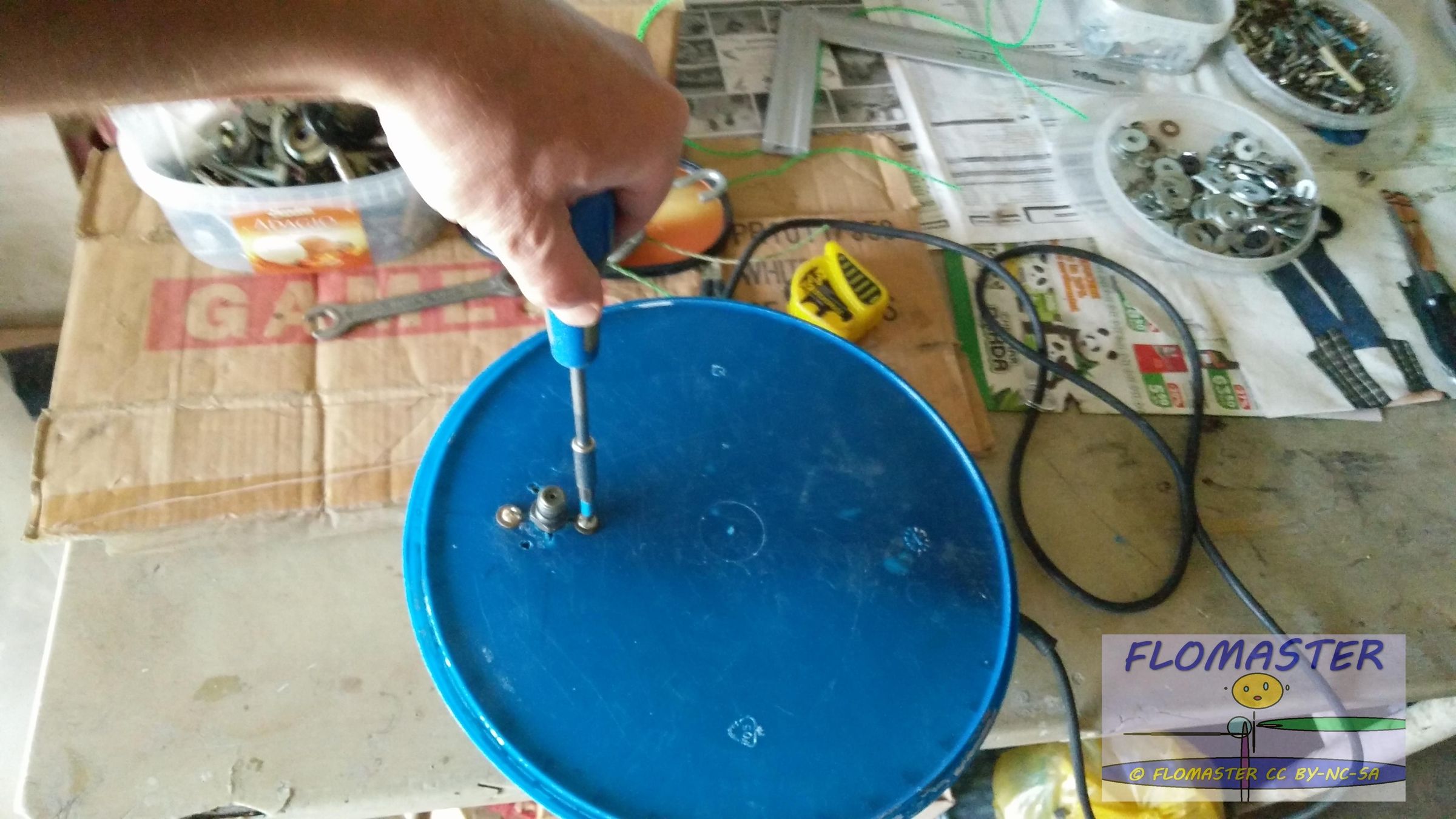 DIY Powerful Lawn Trimmer From an Angle Grinder : 11 Steps (with ...
