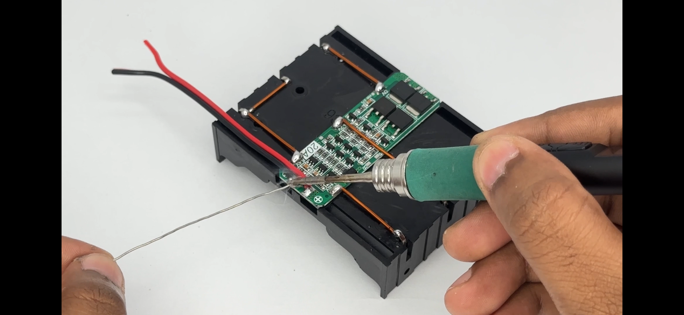 Build a Compact WiFi UPS at Easy : 10 Steps (with Pictures) - Instructables