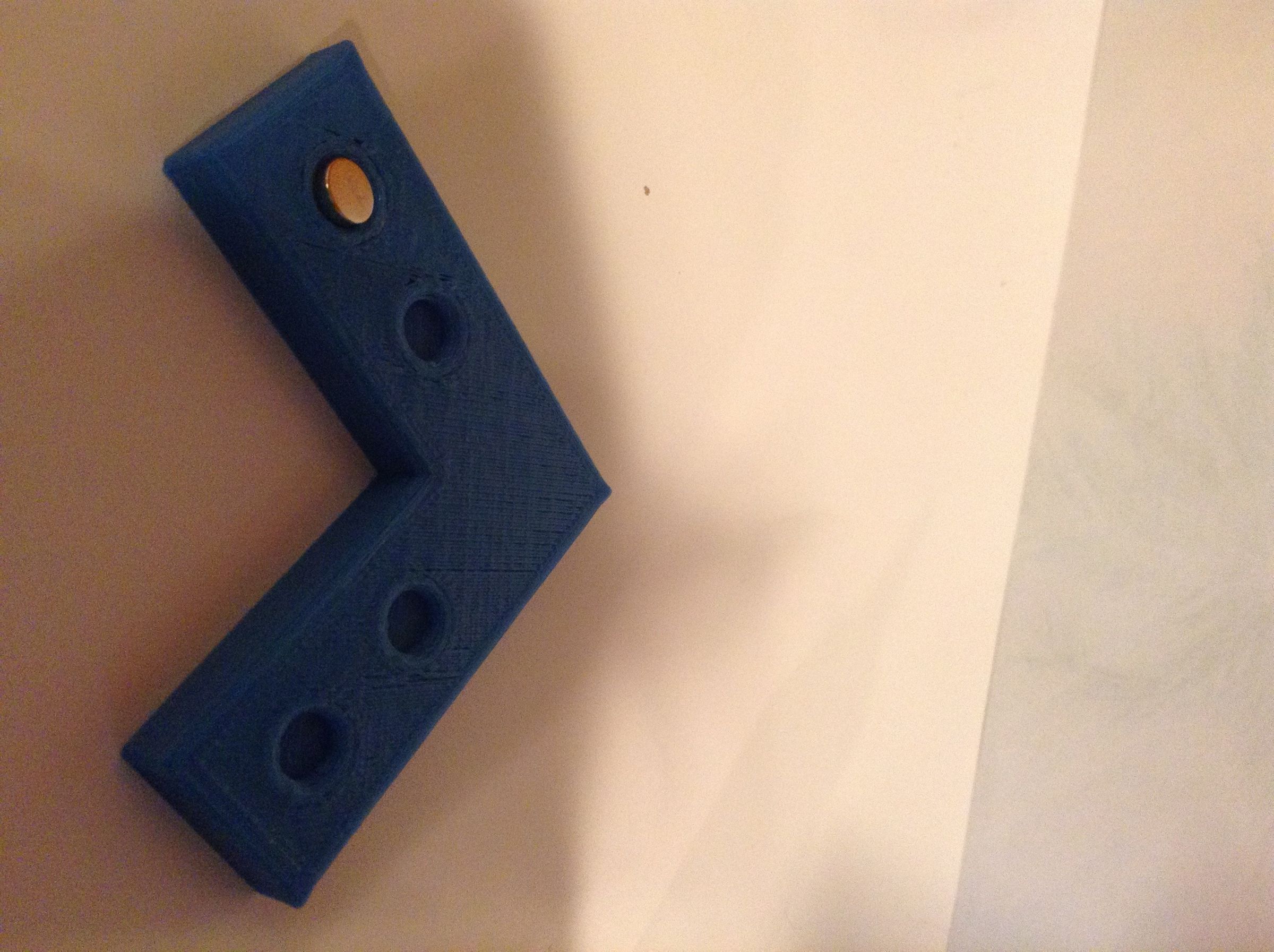 Magnetic Right Angle Bracket for Welding : 4 Steps (with Pictures ...