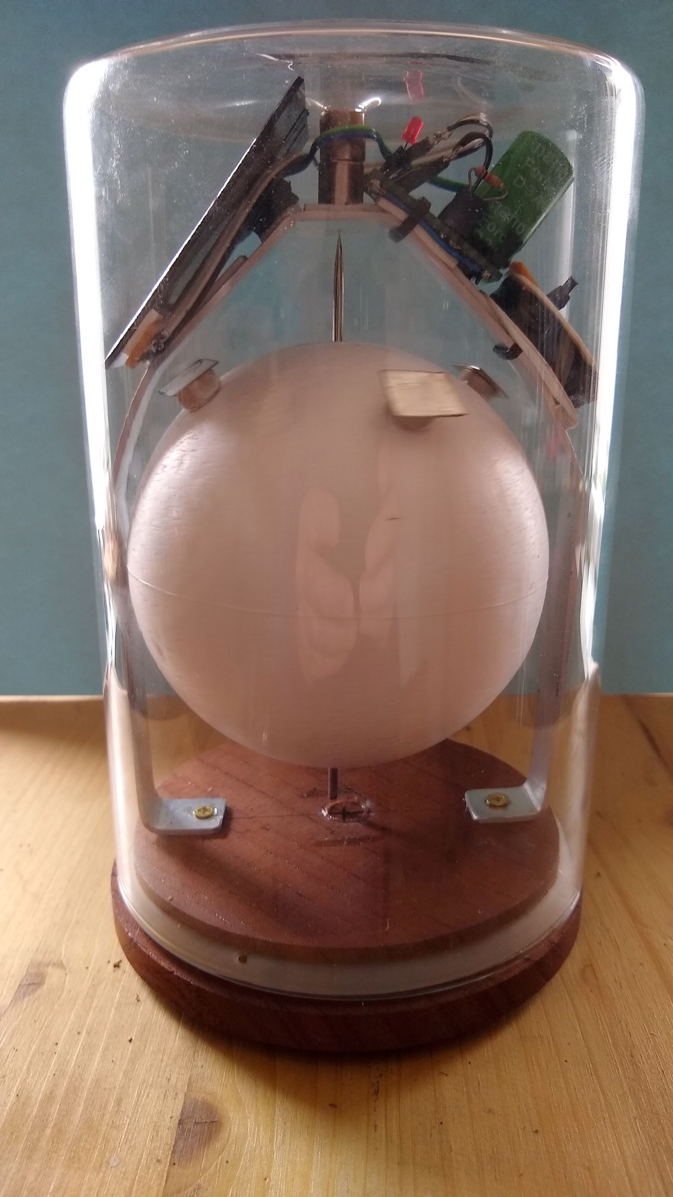 Continuously Rotating Sphere in a Glass Jar : 4 Steps (with Pictures ...