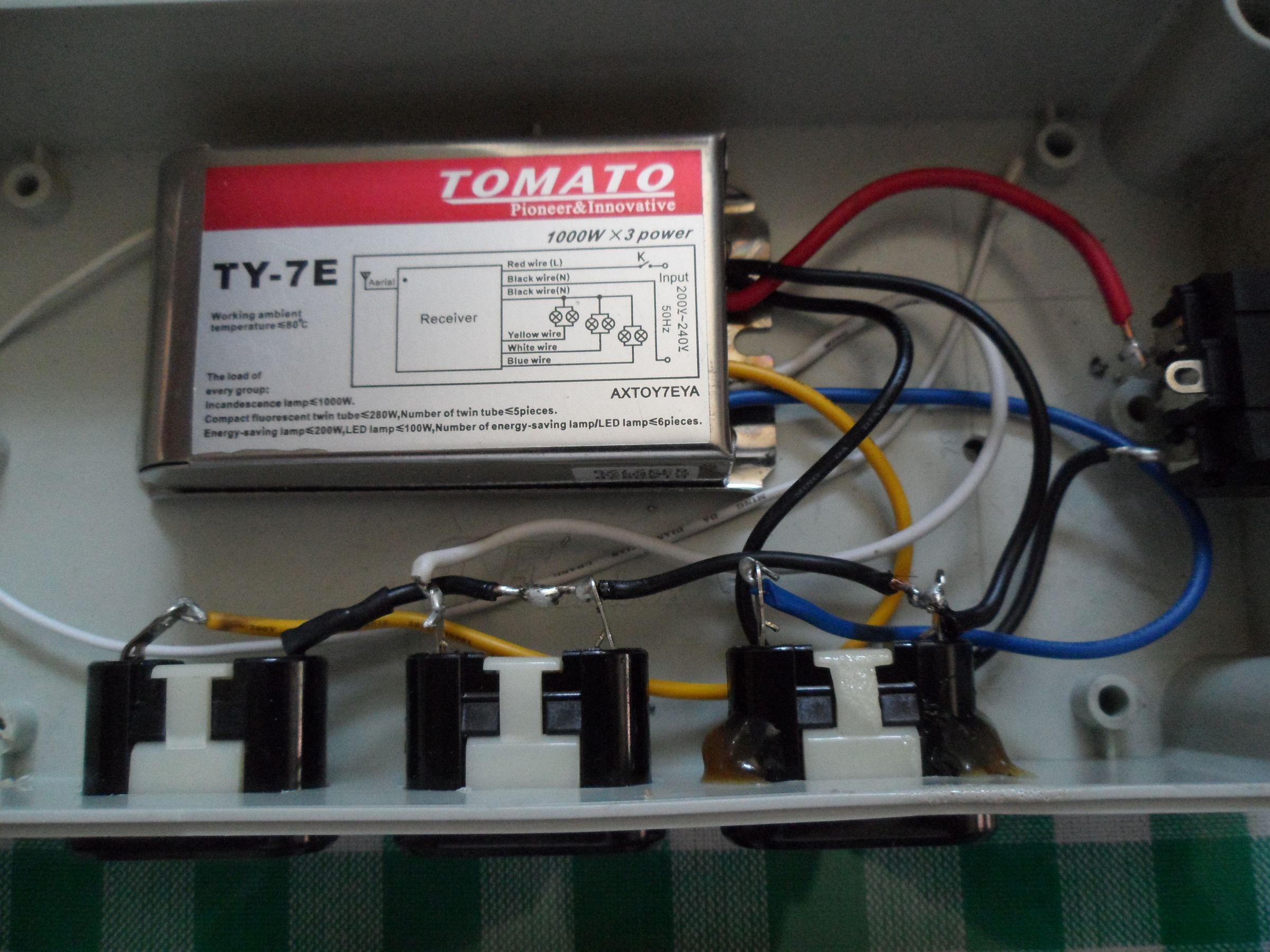 Lazy Boy's RF Switch Box - Instructables