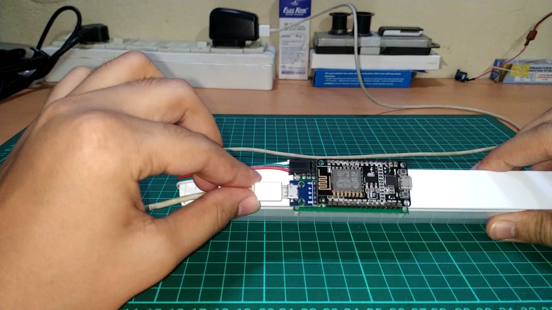 DIY Wireless RGB Photography Light Stick [ESP8266] : 10 Steps (with Pictures) - Instructables