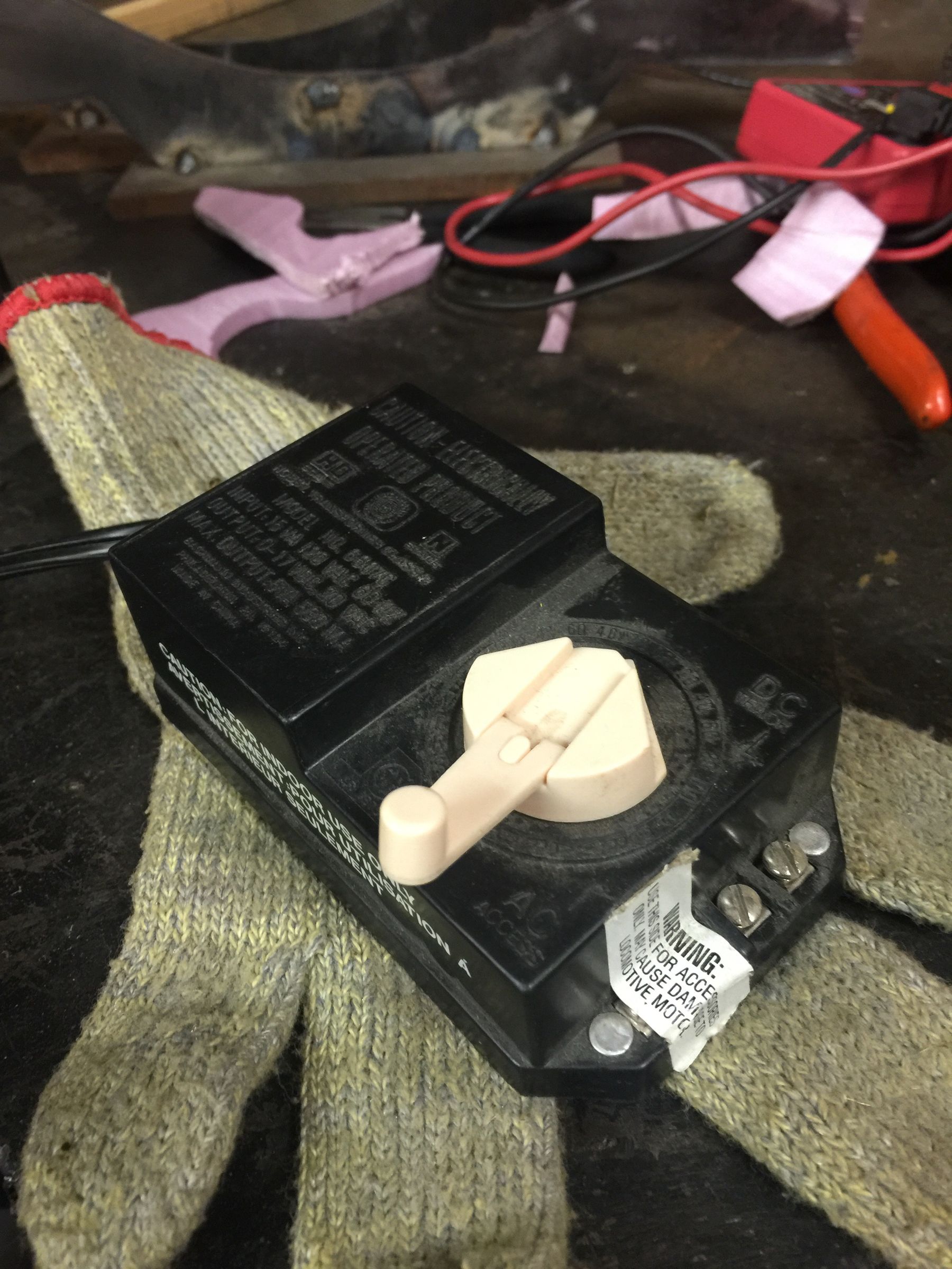 Foam Cutter Cheap and Easy : 3 Steps - Instructables