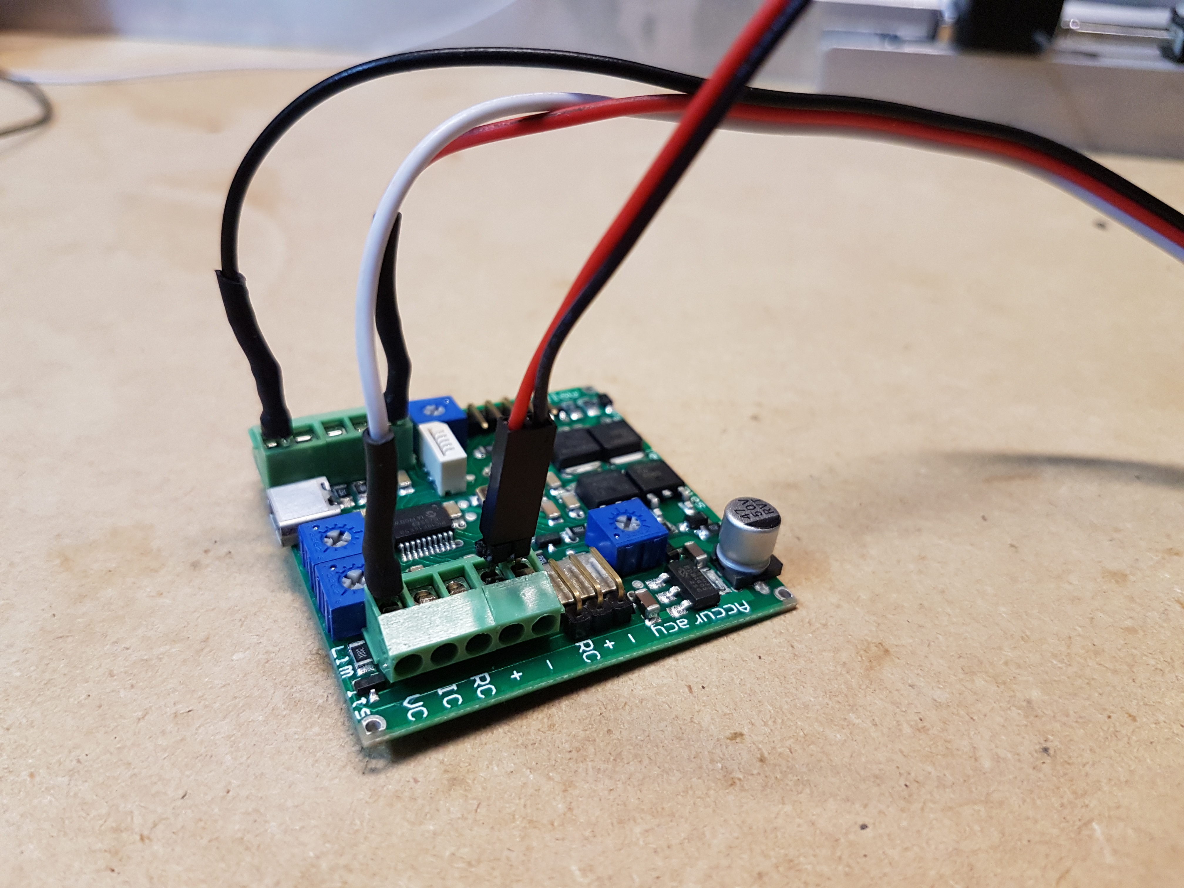 Operate an Actuator With a Linear Actuator Control Board : 5 Steps ...