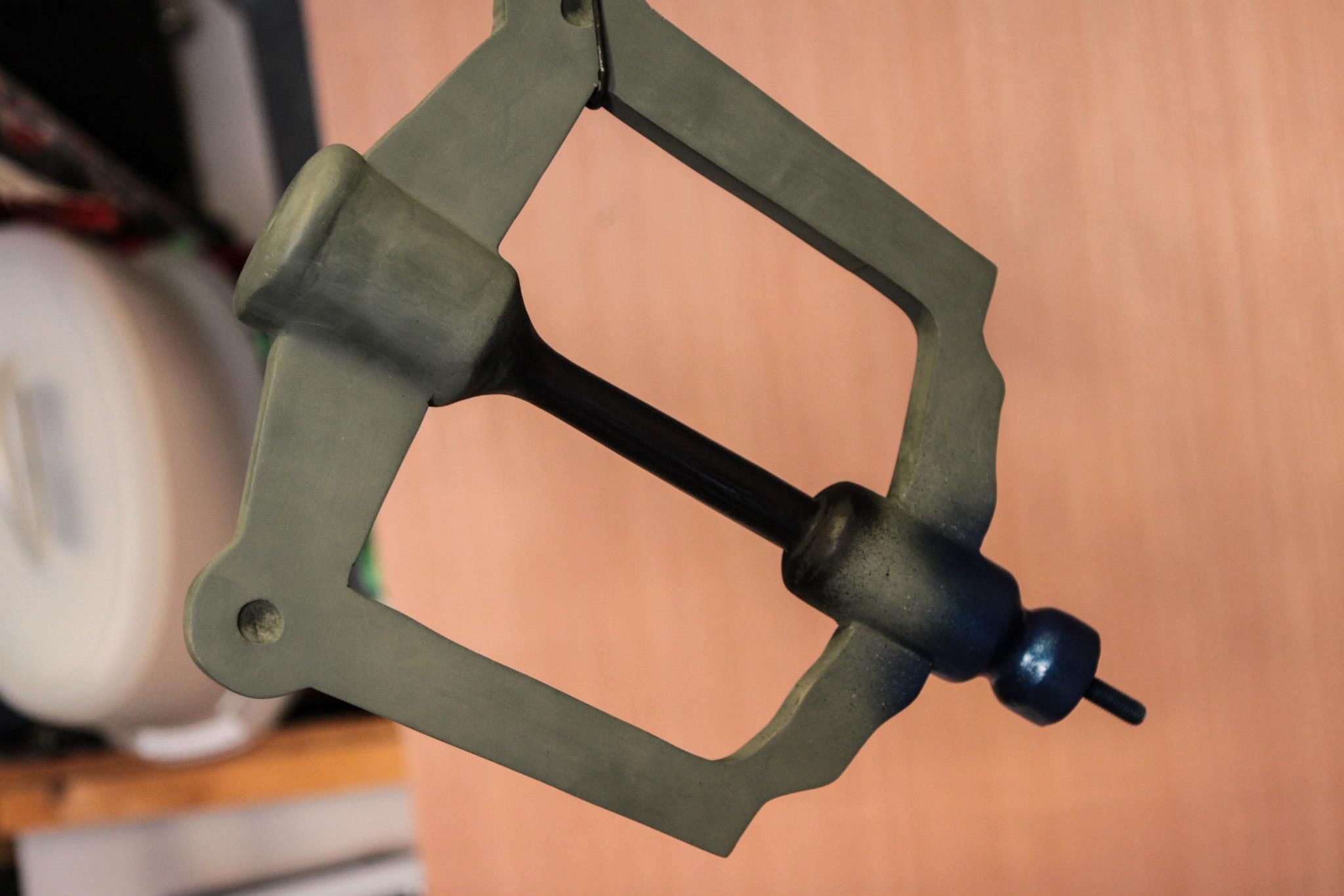 Kingdom Keyblade Prop : 8 Steps (with Pictures) - Instructables