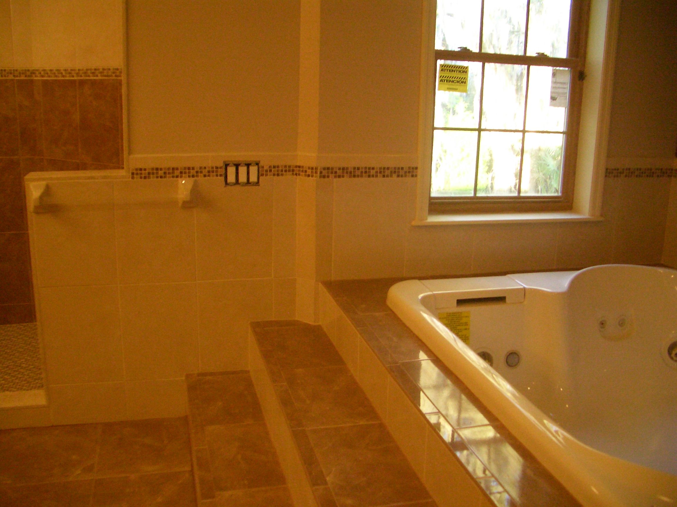 How to Create Your Own Glass Tile Listello! : 5 Steps - Instructables