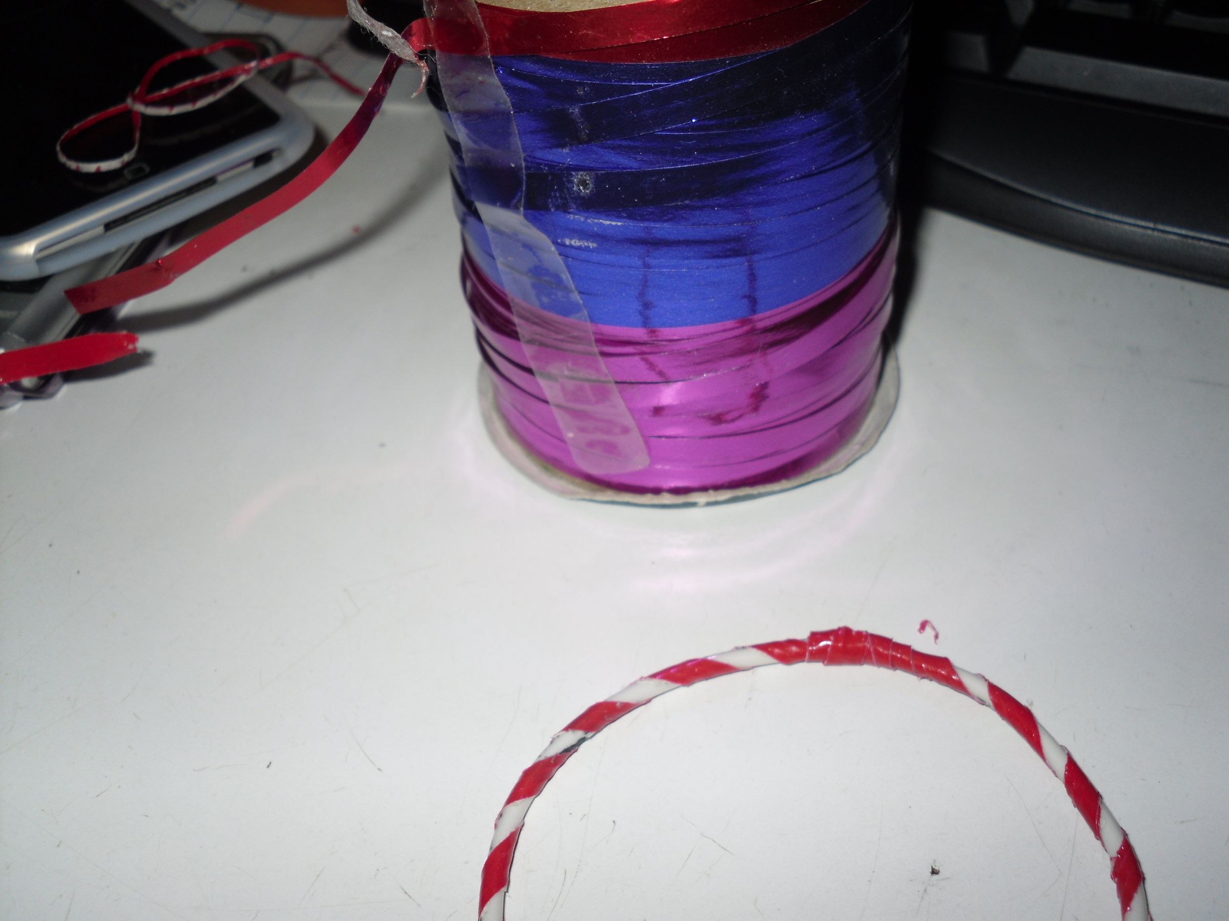 Hula Hoop Tree Ornament : 7 Steps - Instructables