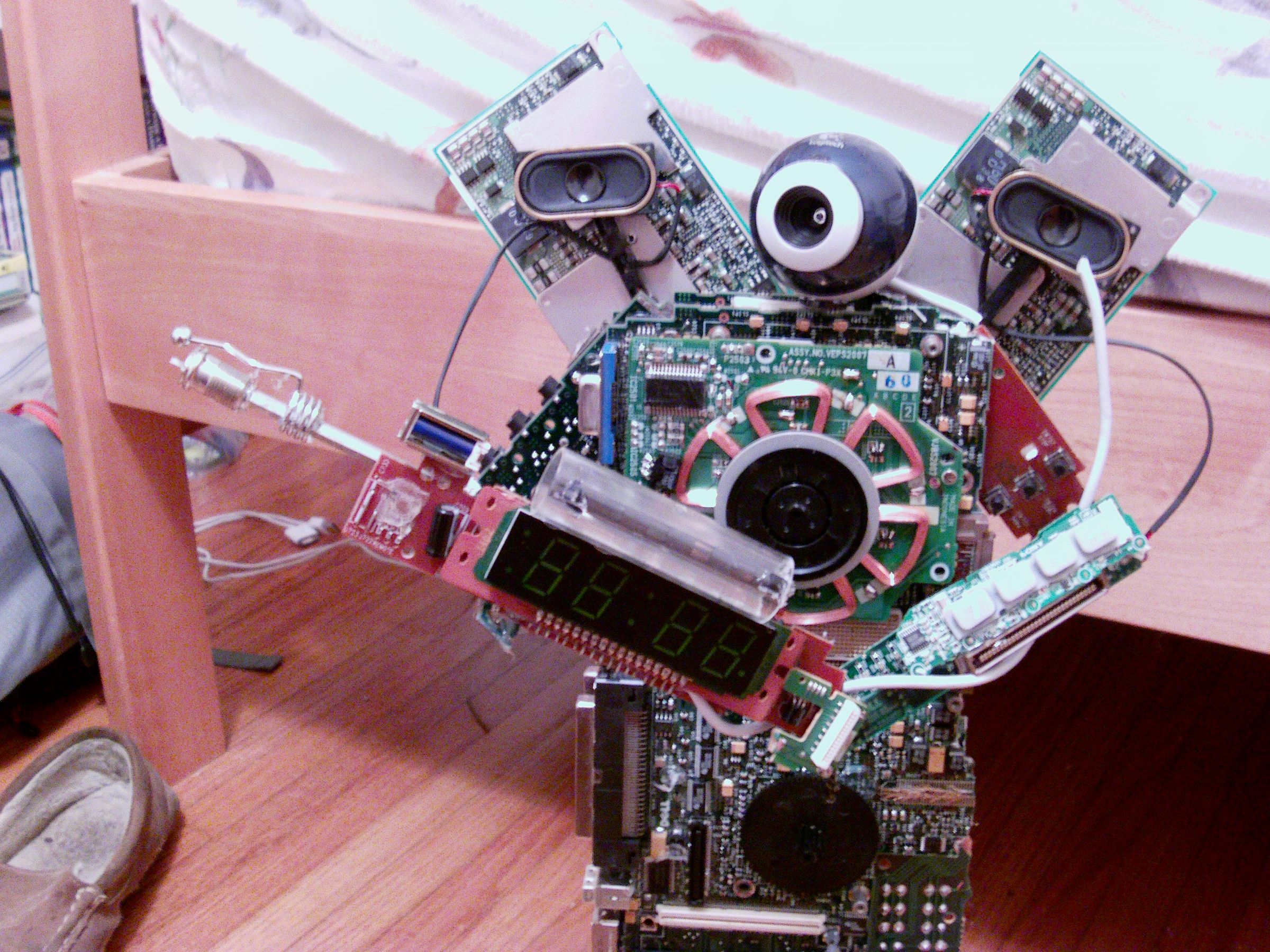 Reusing Old Electronics : 3 Steps (with Pictures) - Instructables