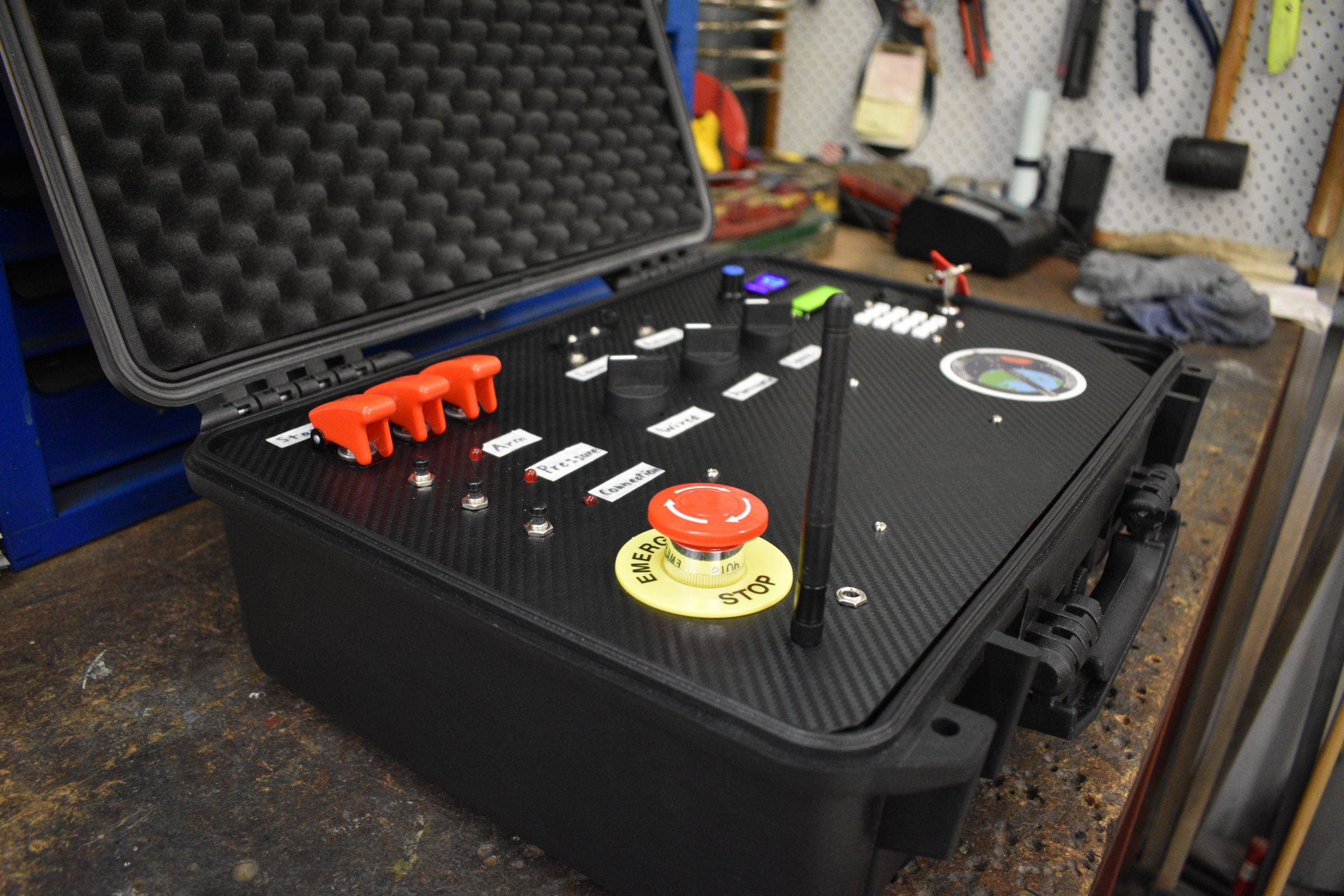 Overkill Model Rocket Launch Controller! : 9 Steps (with Pictures ...