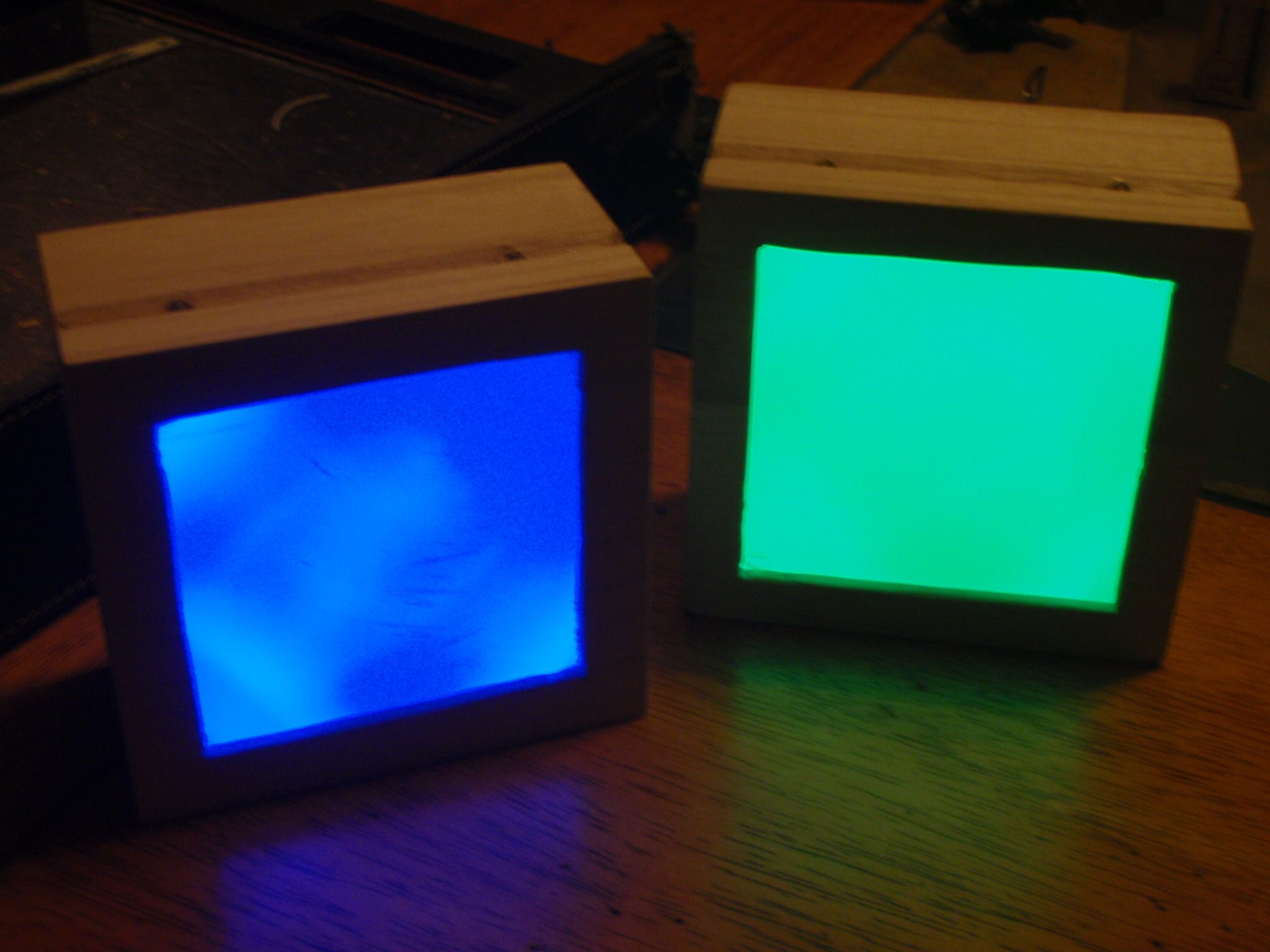 LED Tilt Light Box : 5 Steps (with Pictures) - Instructables