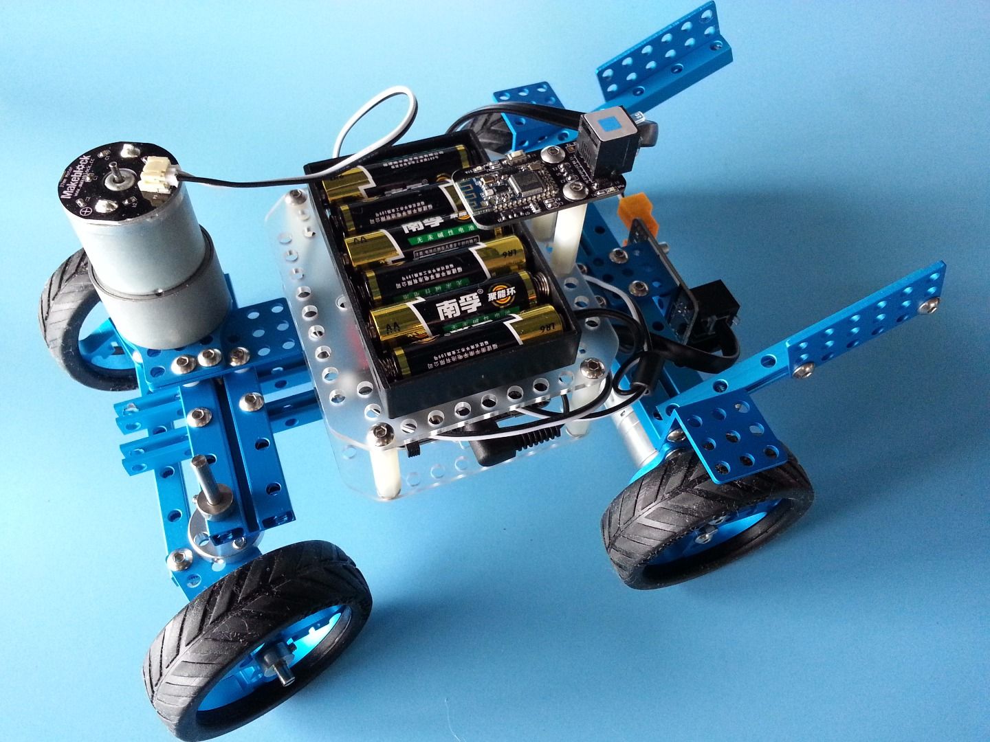 How to Build a Skill Racing Car With Makeblock : 28 Steps (with ...