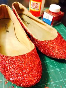DIY Ruby Slippers : 5 Steps (with Pictures) - Instructables